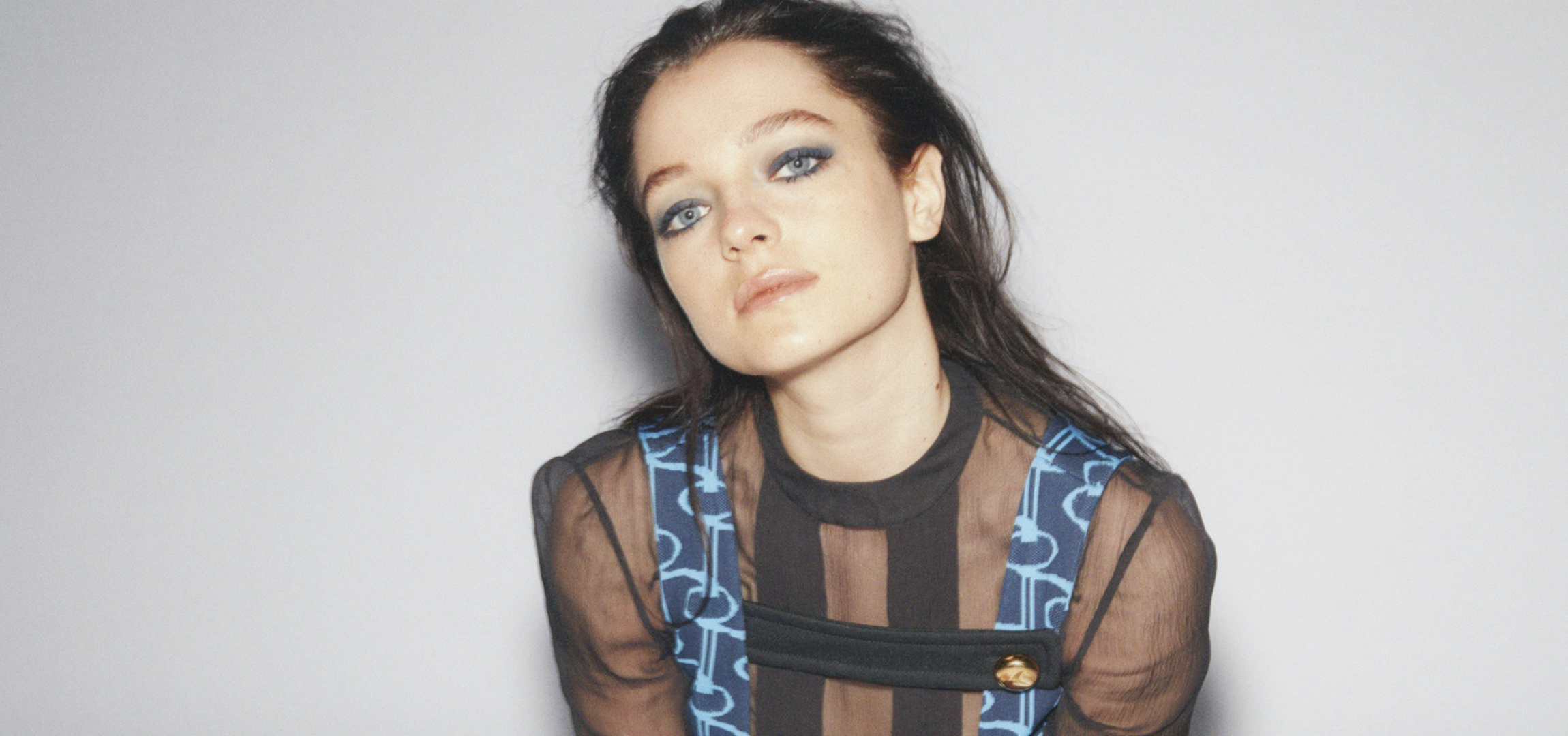 2300x1080 Resolution 2020 Esme Creed-Miles Photoshoot 2300x1080 ...