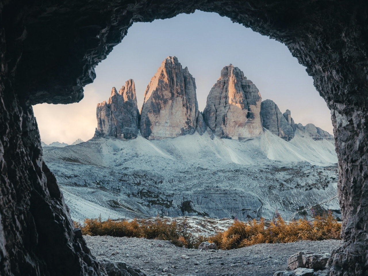 1280x960 Resolution 4K Mountains Landscape View from Cave 1280x960 ...