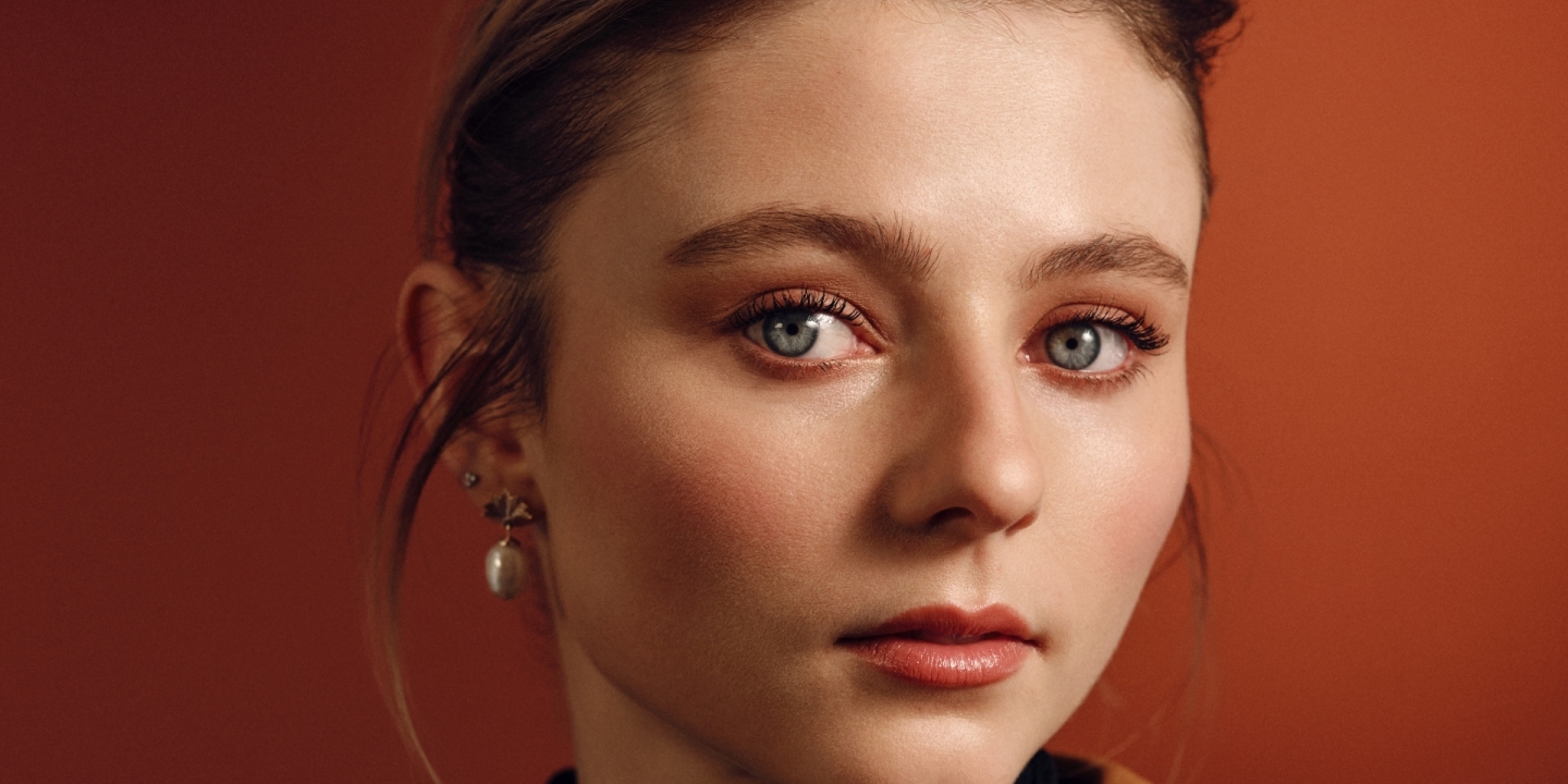 1440x720 Actress Thomasin McKenzie Photoshoot 2023 1440x720 Resolution ...