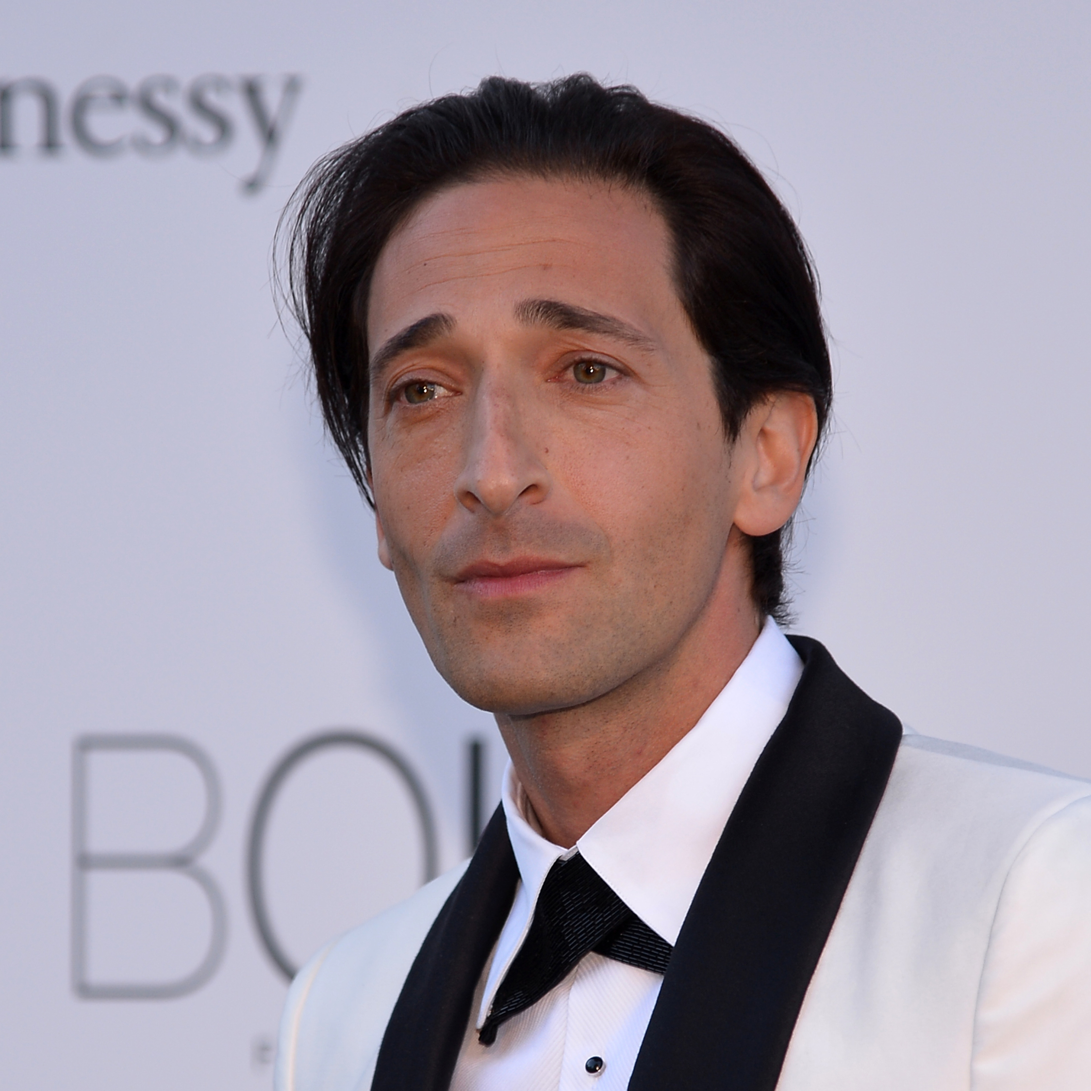 2248x2248 Resolution Adrien Brody HD Pictures 2248x2248 Resolution ...