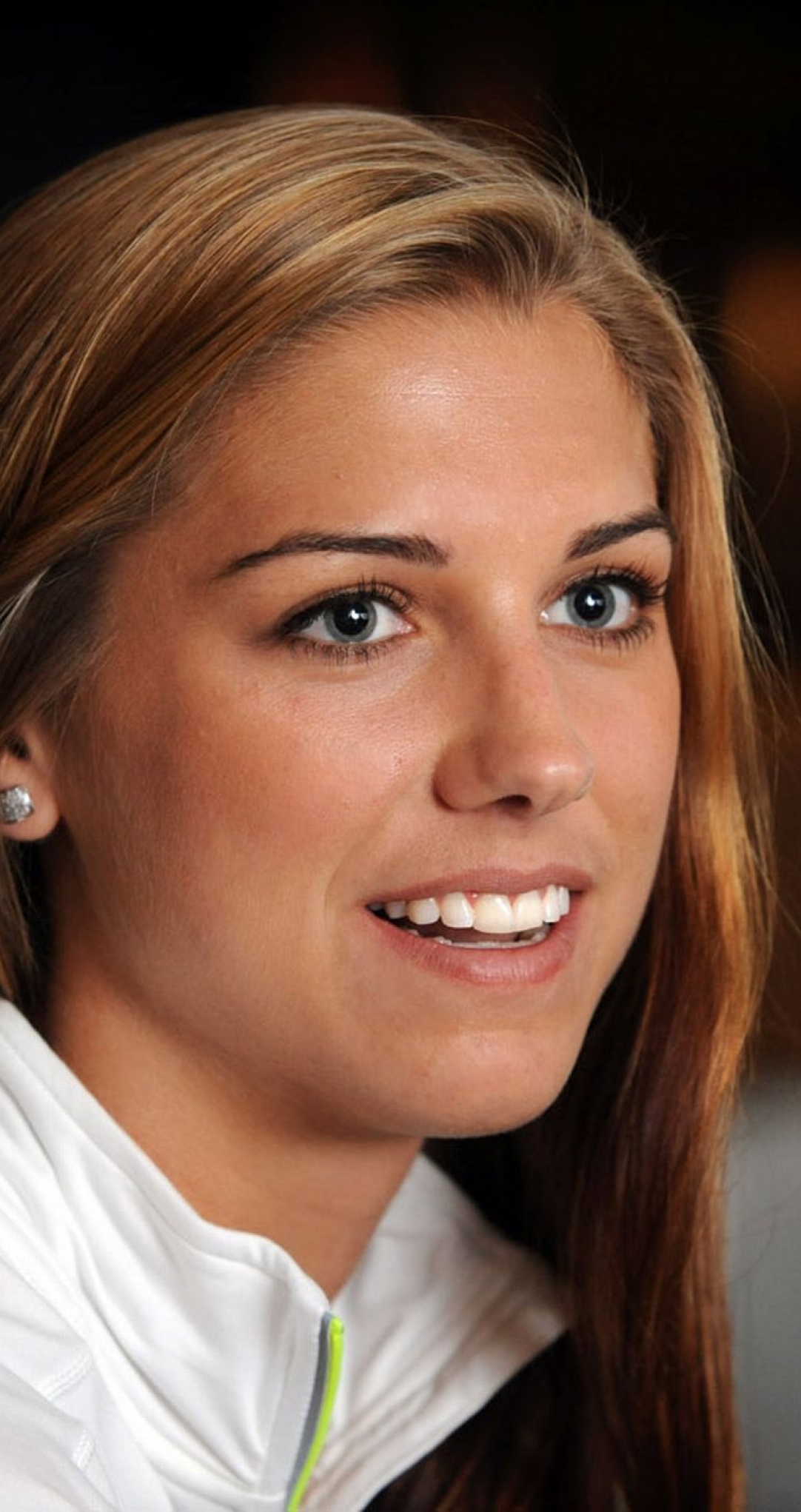 1082x2042 Resolution alex morgan, portland thorns, smile 1082x2042 ...