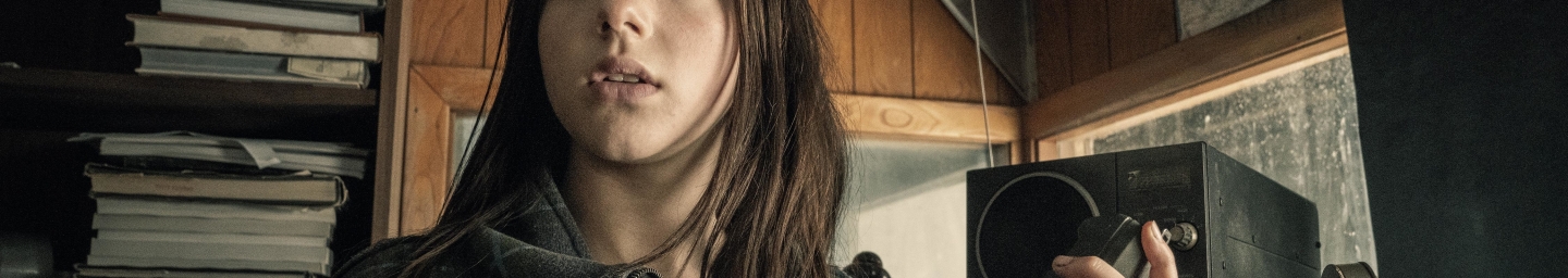 1440x256 Resolution Alexa Nisenson As Charlie In Fear the Walking Dead ...