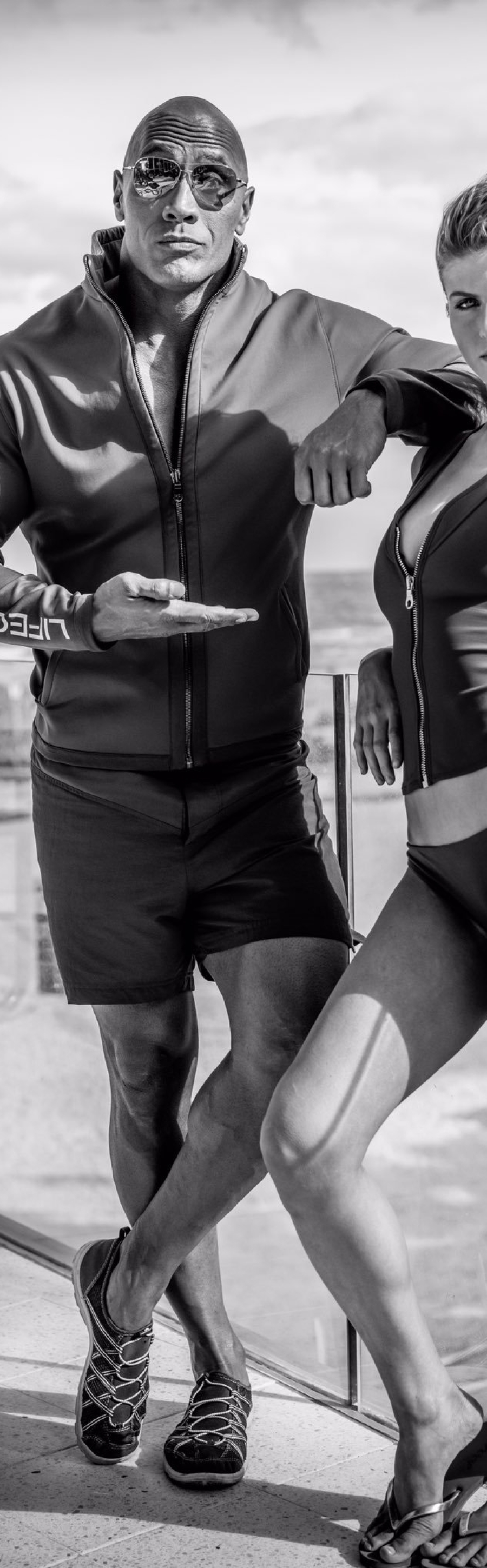 900x2900 Resolution Alexandra Daddario and Dwayne 'The Rock' Johnson ...