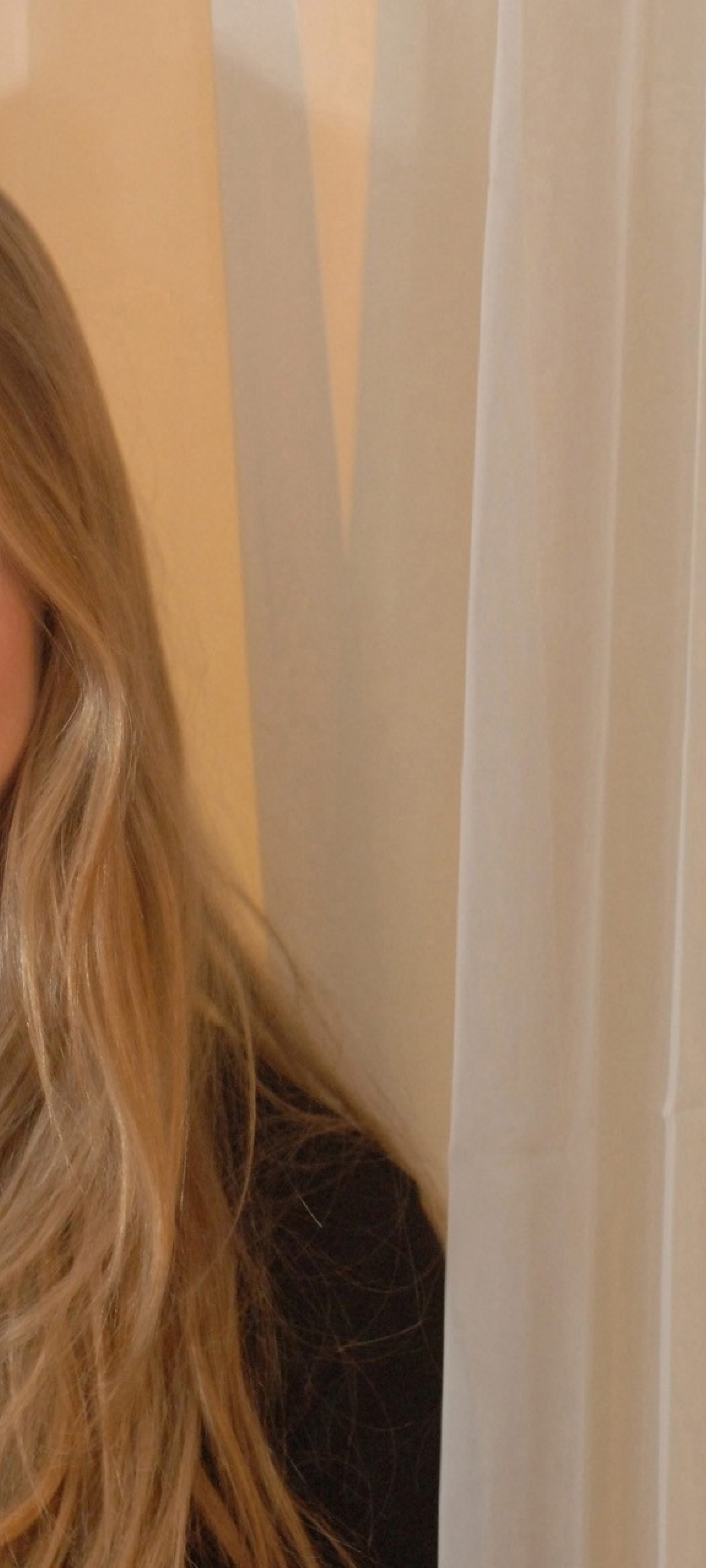1728x3840 Resolution Amanda Seyfried Pretty Hd Wallpaper 1728x3840 ...