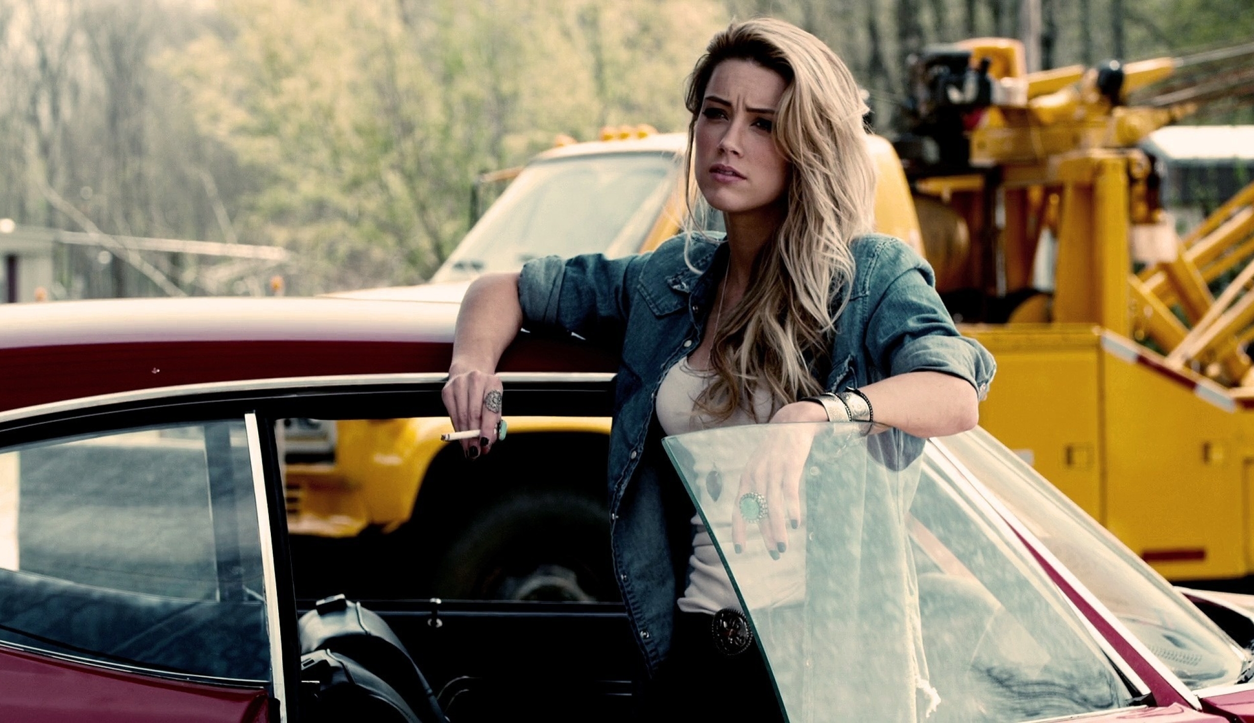 2560x1476 Resolution Amber Heard Stylish Hd Images 2560x1476 Resolution ...