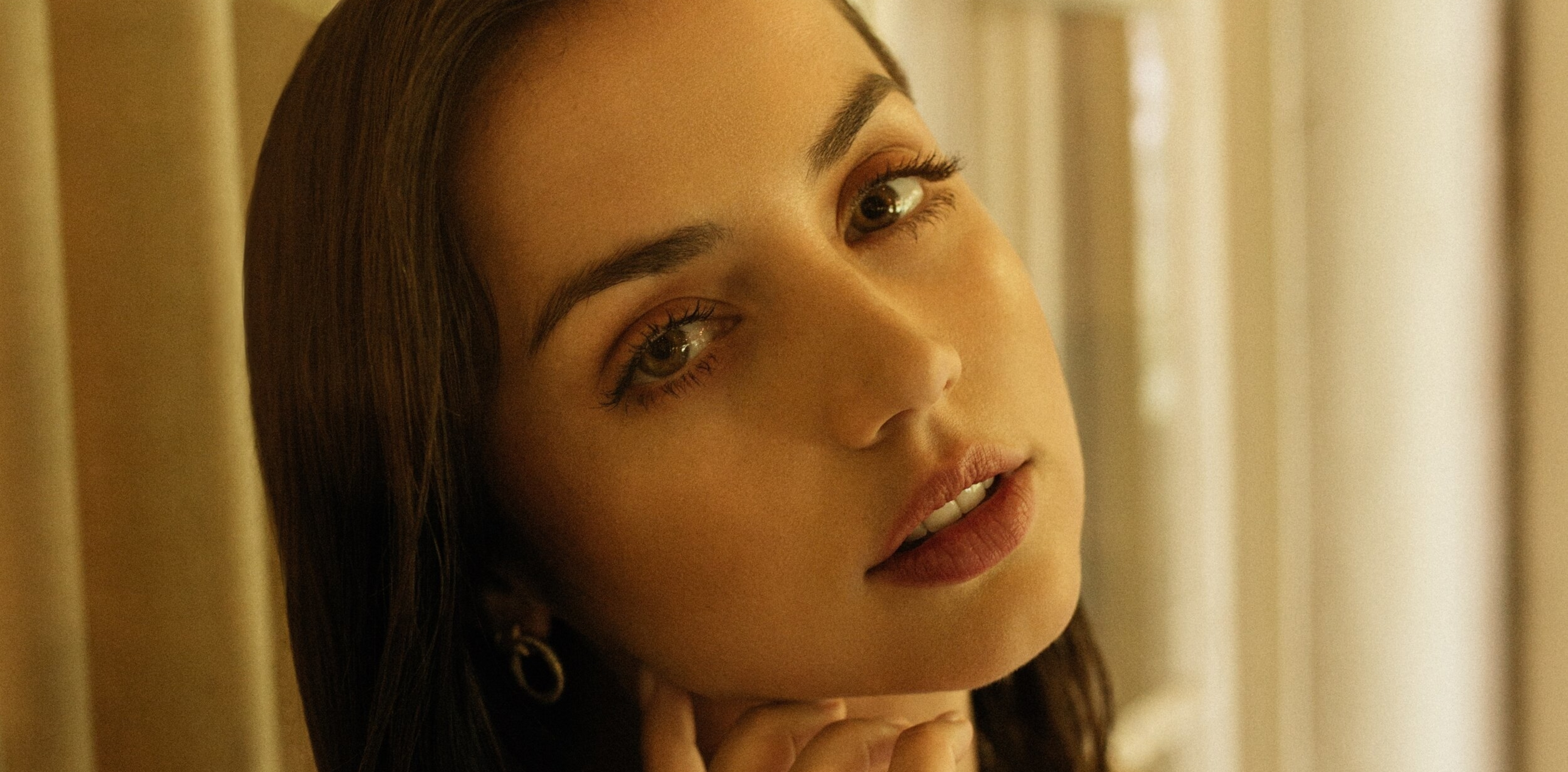 5120x2520 Resolution Ana de Armas 2020 Cute Face 5120x2520 Resolution ...