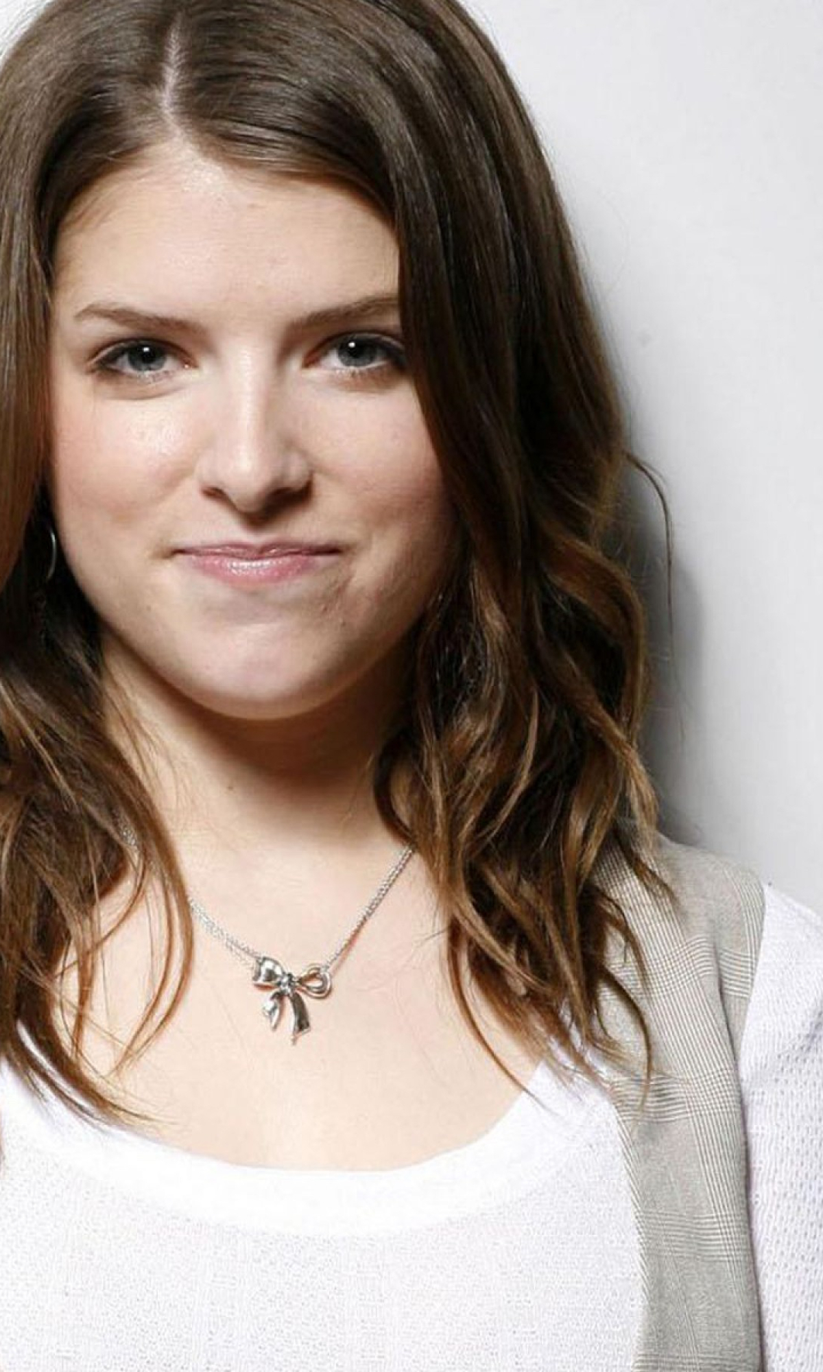 1200x2000 Resolution Anna Kendrick Beautiful 1200x2000 Resolution ...