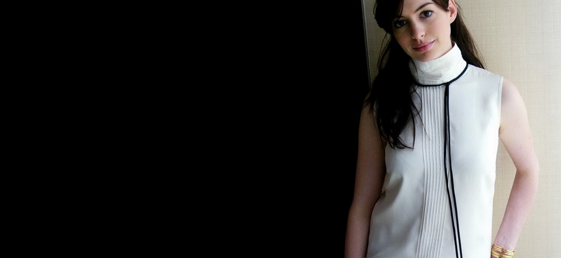 2340x1080 Anne Hathaway Beautiful Hd Pics 2340x1080 Resolution ...