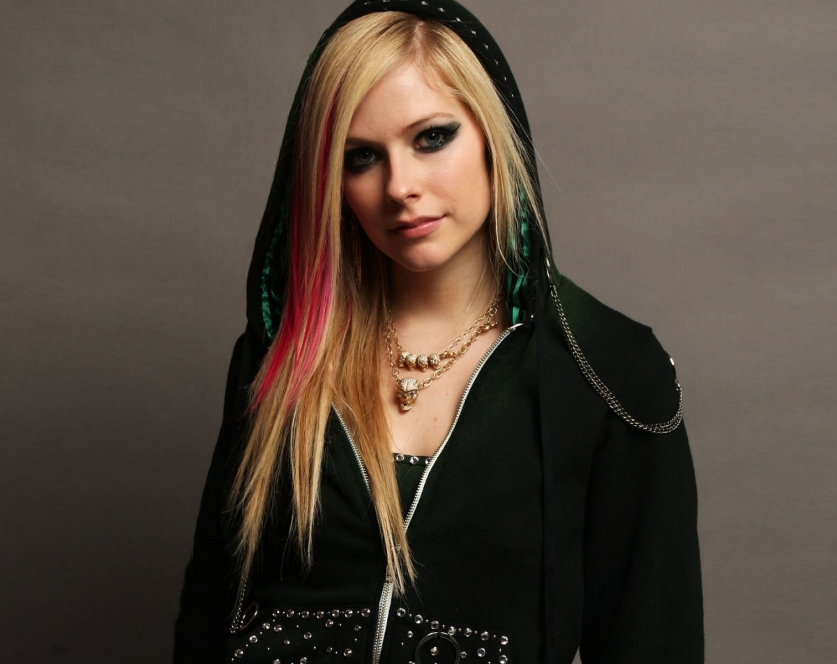 1200x952 Resolution avril lavigne, hood, hair 1200x952 Resolution ...