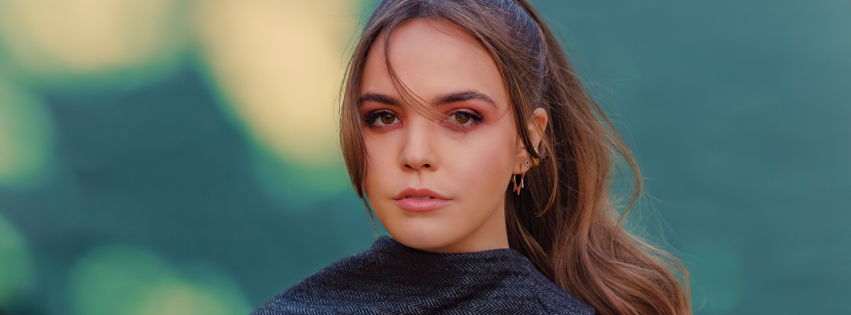 851x315 Beautiful Bailee Madison 2021 851x315 Resolution Wallpaper, HD ...