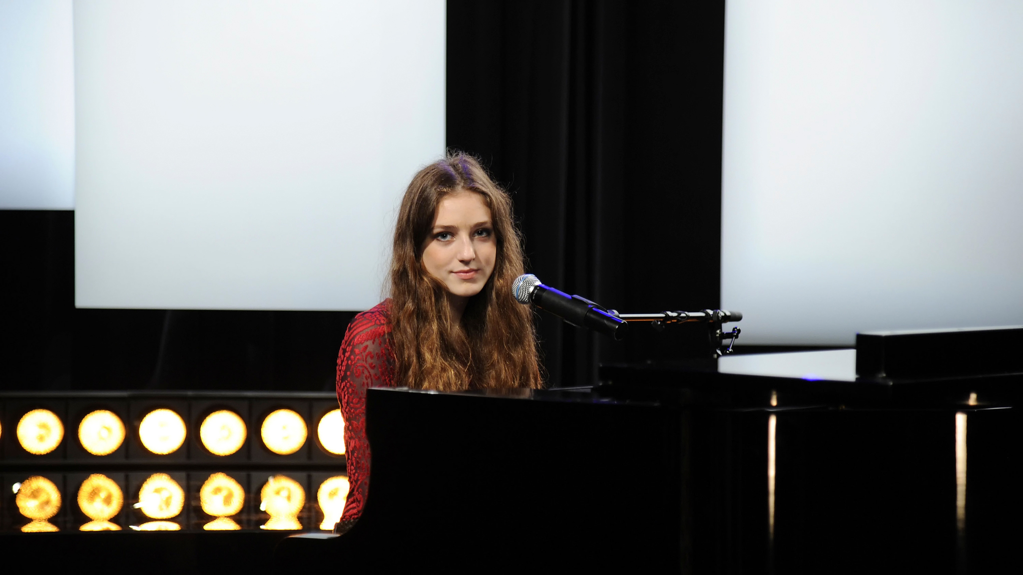 2048x1152 Resolution birdy, singer, piano 2048x1152 Resolution ...