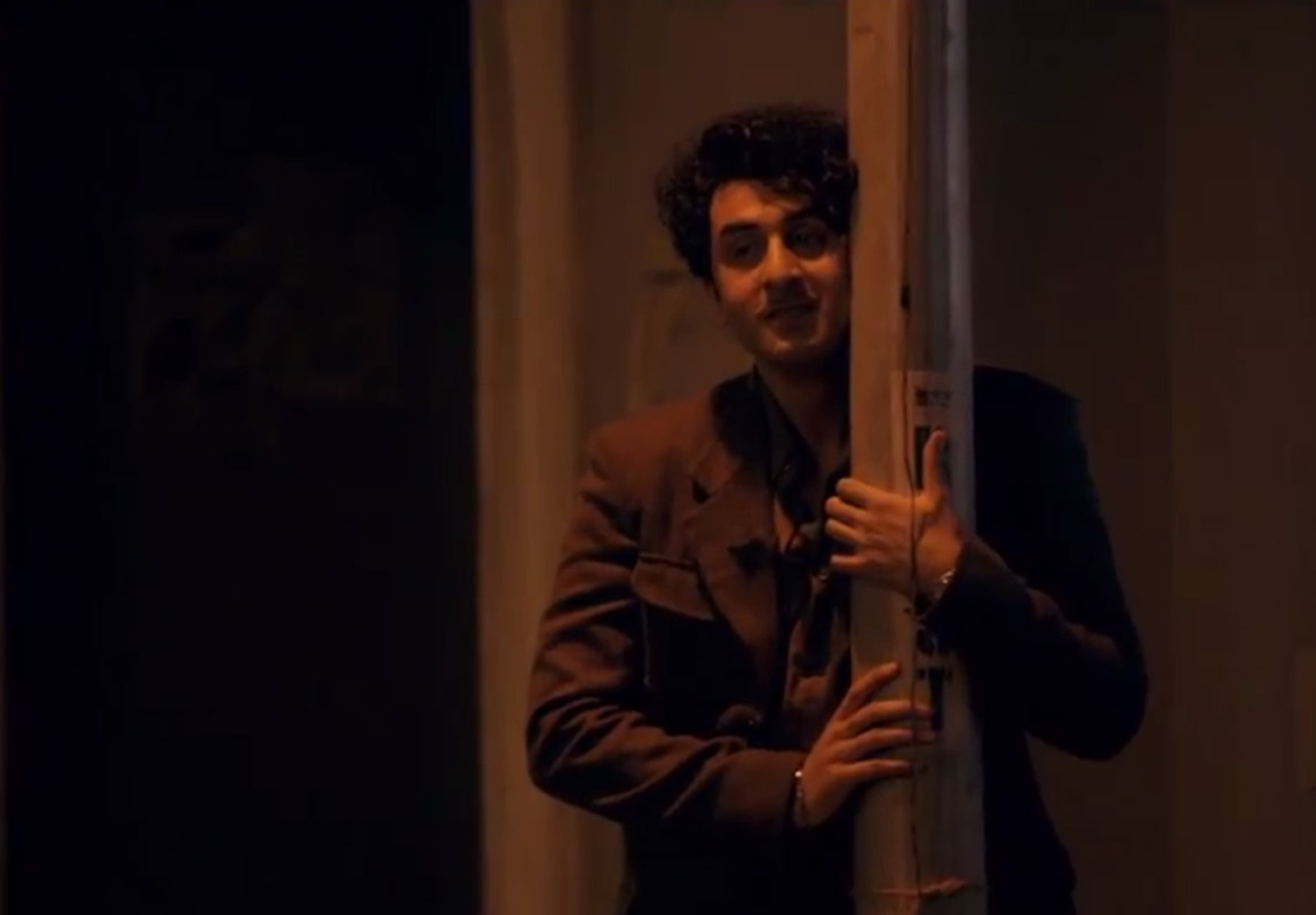 4223x2938 Resolution Bombay Velvet Ranbir Kapoor Retro Look Images ...