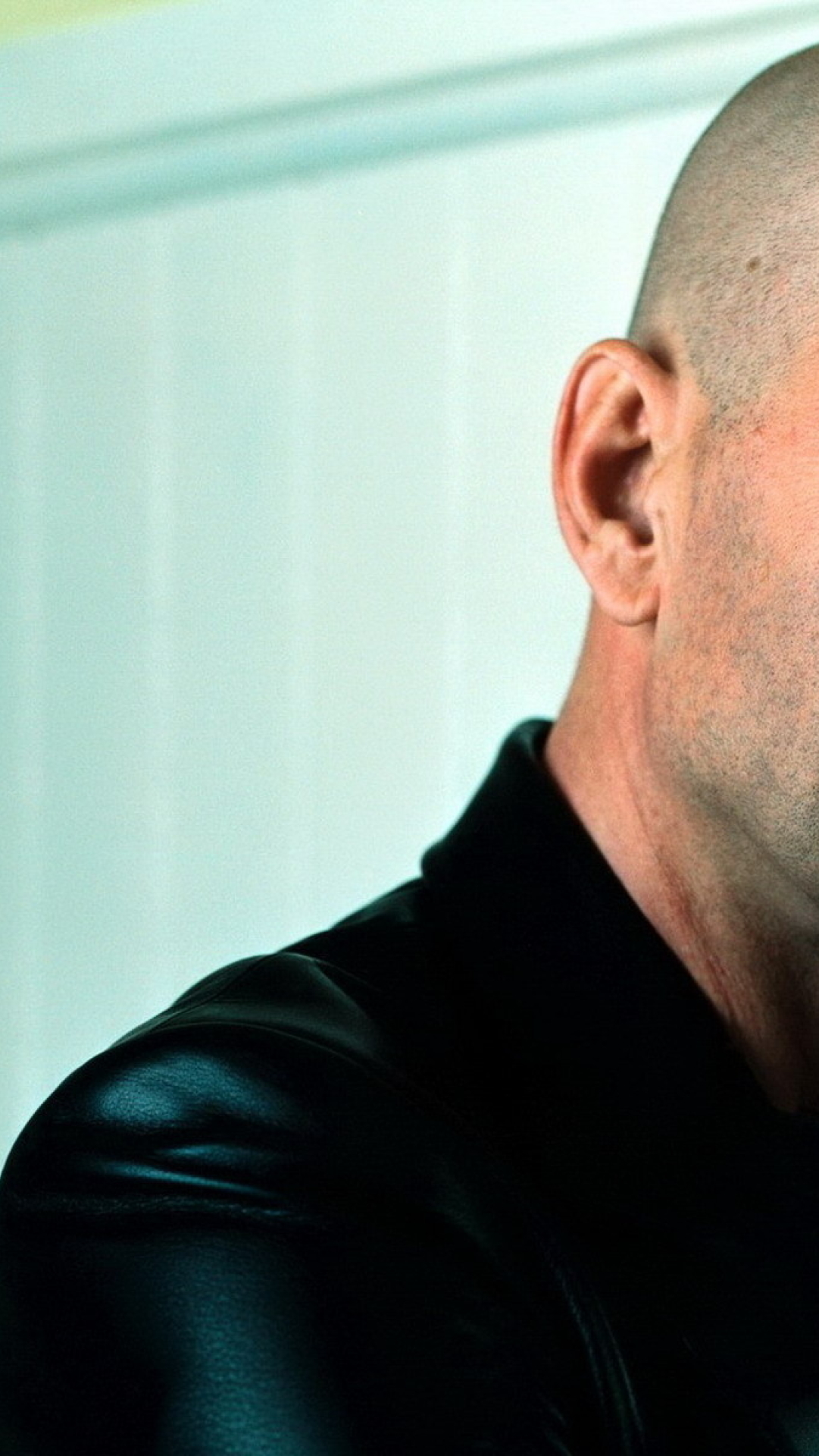 1081x1920 Resolution Bruce Willis Hd Wallpaper 1081x1920 Resolution ...