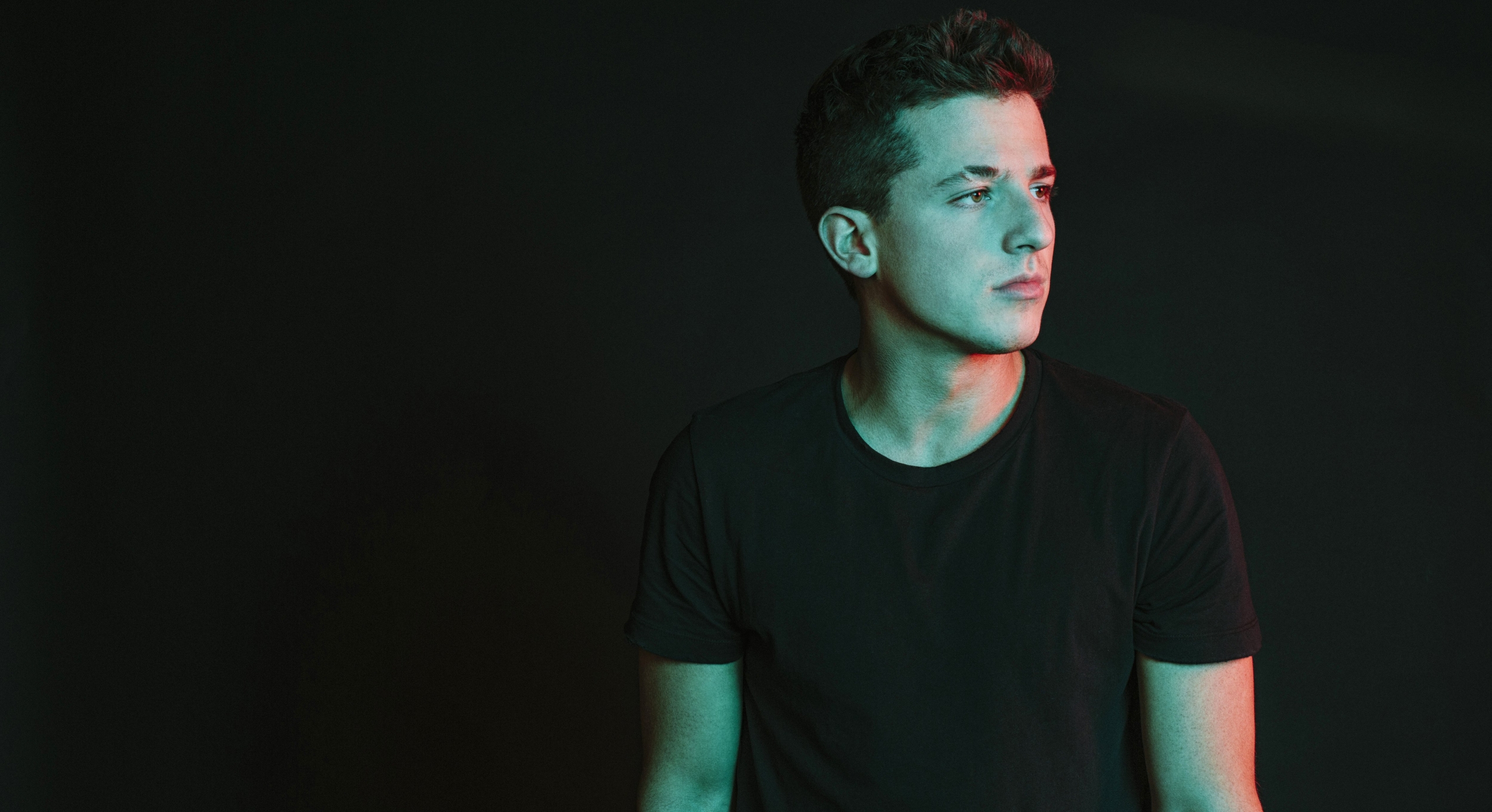 2560x1394 Resolution Charlie Puth in Black 2560x1394 Resolution ...