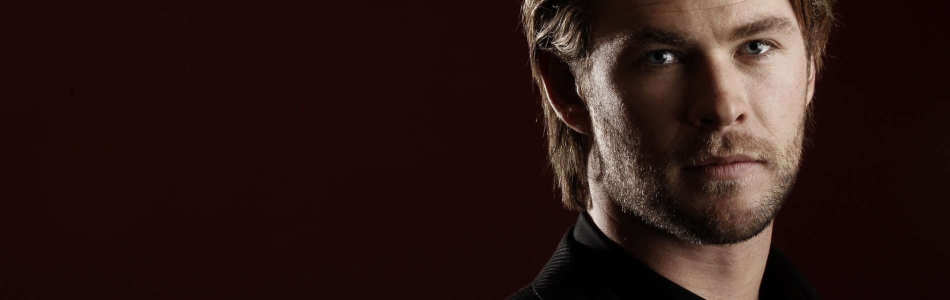 1900x600 Resolution chris hemsworth, actor, black background 1900x600 ...