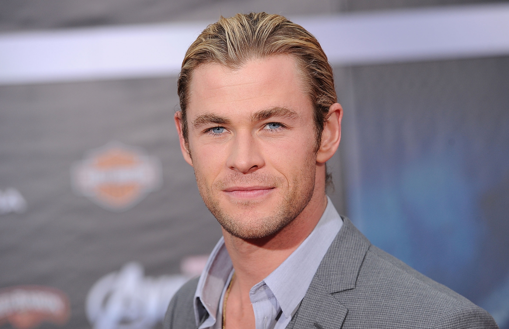 1676x1085 Chris Hemsworth Awards Pics 1676x1085 Resolution Wallpaper ...