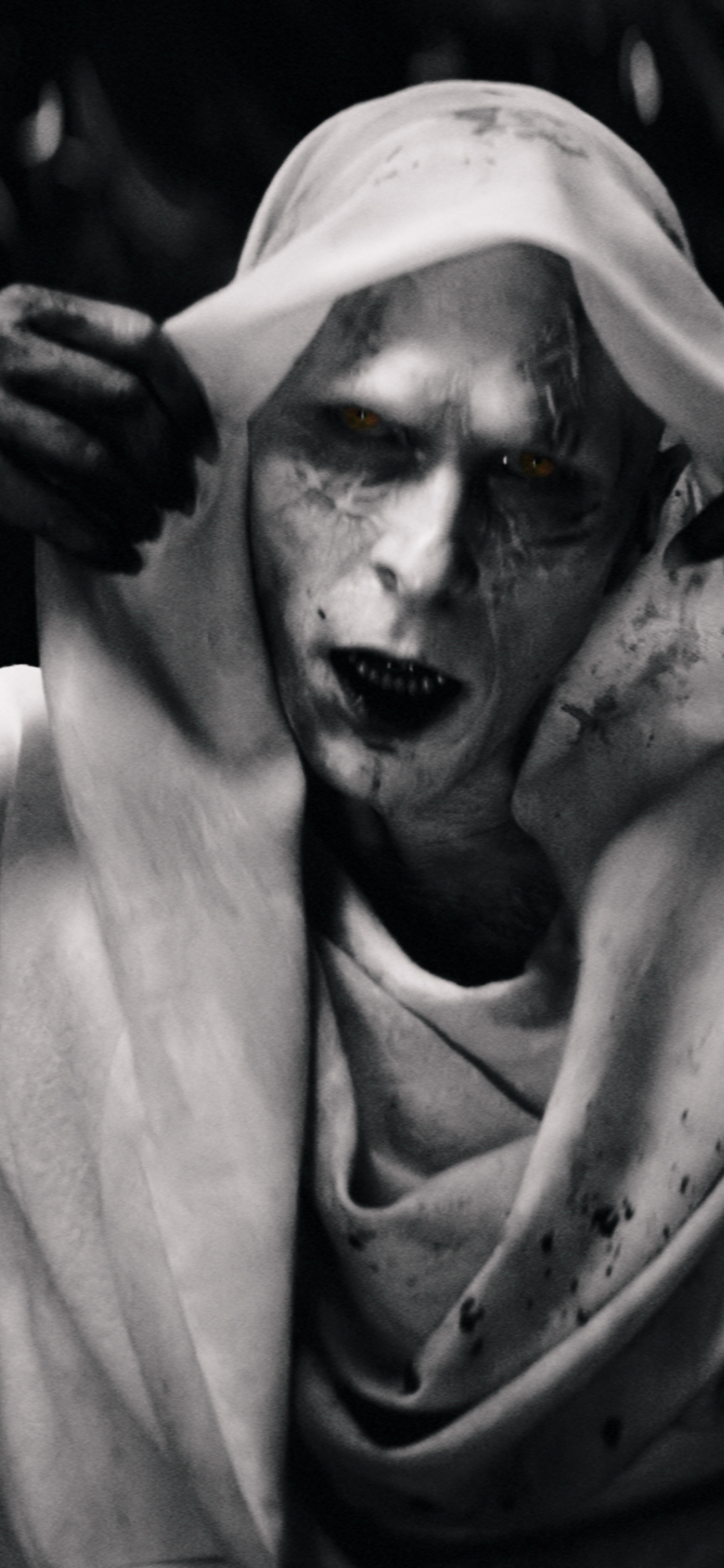 1440x3120 Christian Bale as Gorr The God Butcher in Love and Thunder ...