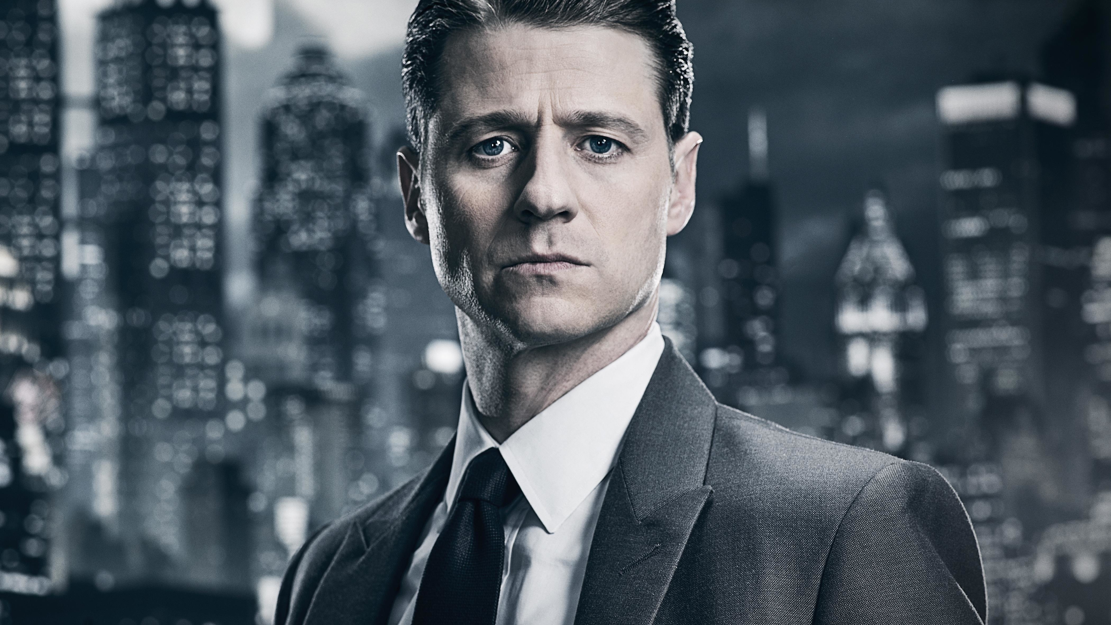 3840x2161 Resolution Commissioner Gordon Gotham Season 4 3840x2161 ...