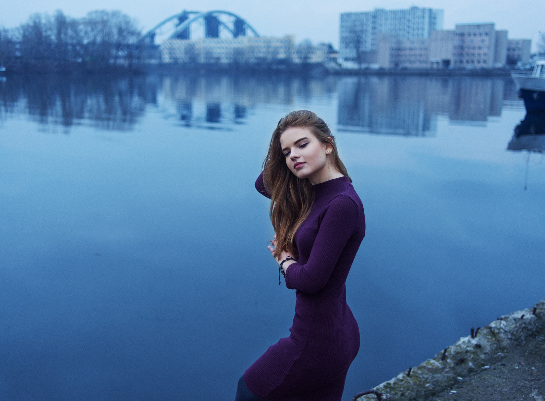 1900x1400 Cute Model In Purple Dress 1900x1400 Resolution Wallpaper, HD ...