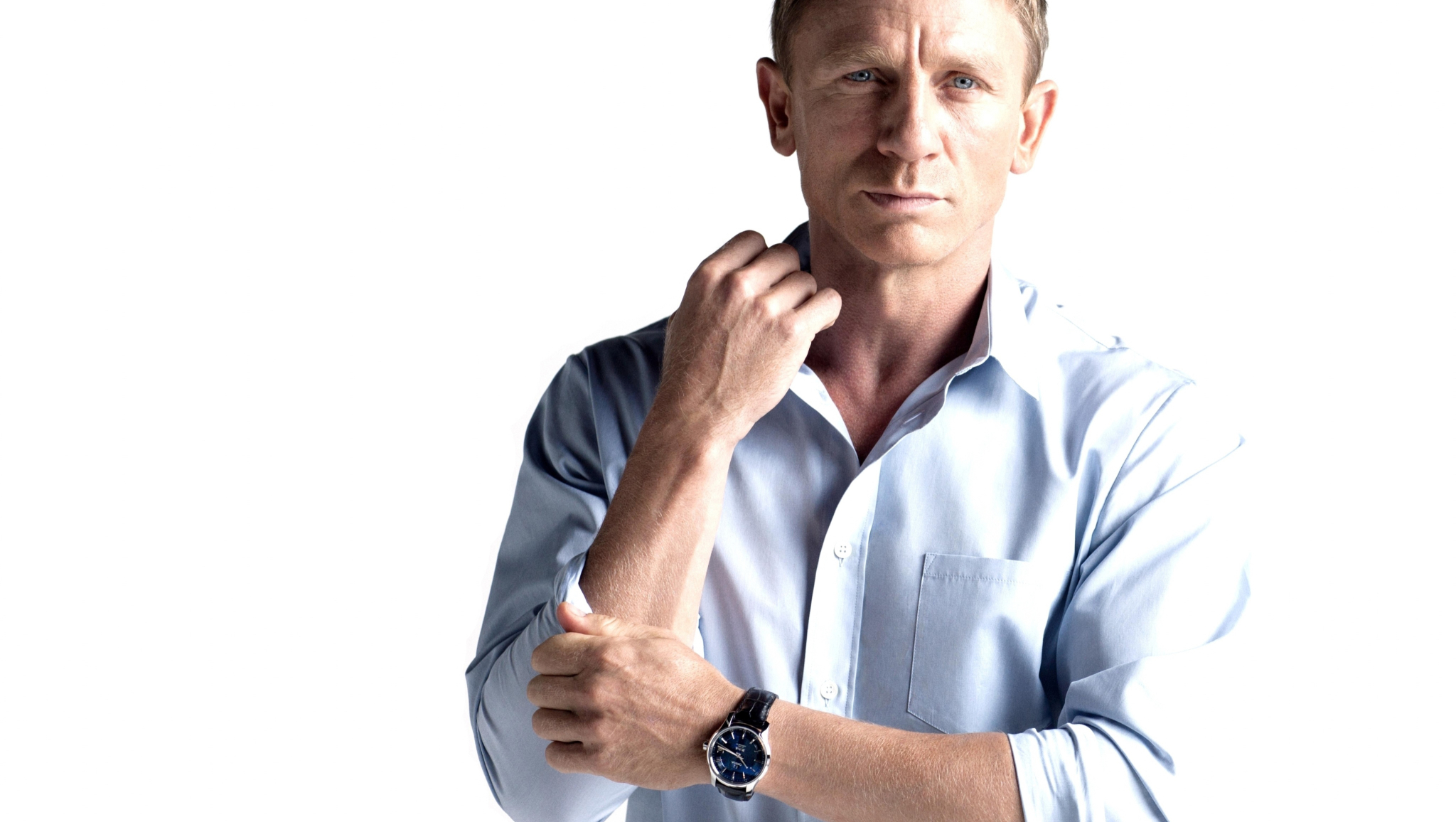2048x1156 Resolution daniel craig wallpapers download 2048x1156 ...
