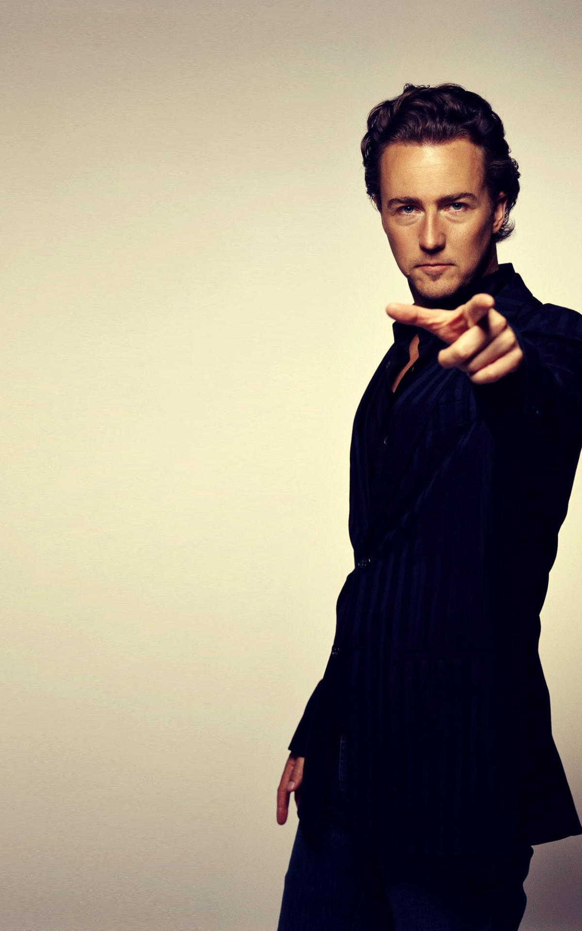 1200x1920 Resolution Edward Norton Latest Images 1200x1920 Resolution ...
