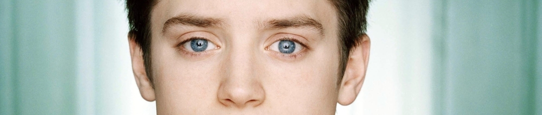 1080x230 Resolution elijah wood, actor, blue eyes 1080x230 Resolution ...