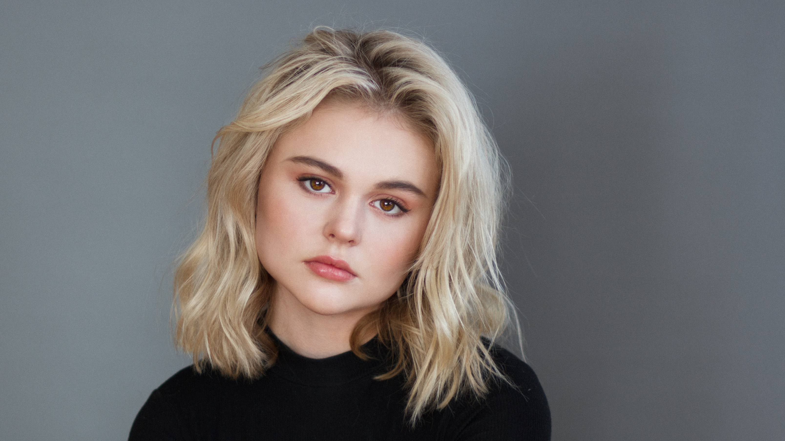 3215x1809 Resolution Emily Alyn Lind 2020 4K 3215x1809 Resolution ...