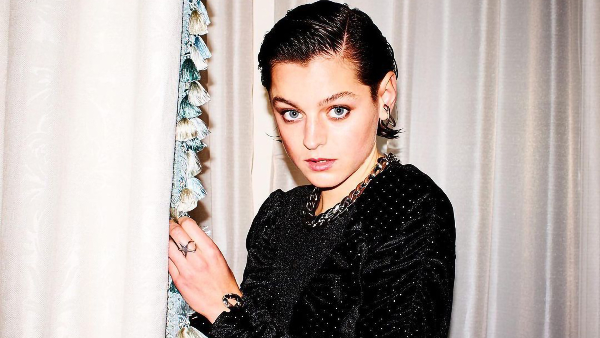 1920x1082 Resolution Emma Corrin GQ Magazine 2020 1920x1082 Resolution ...