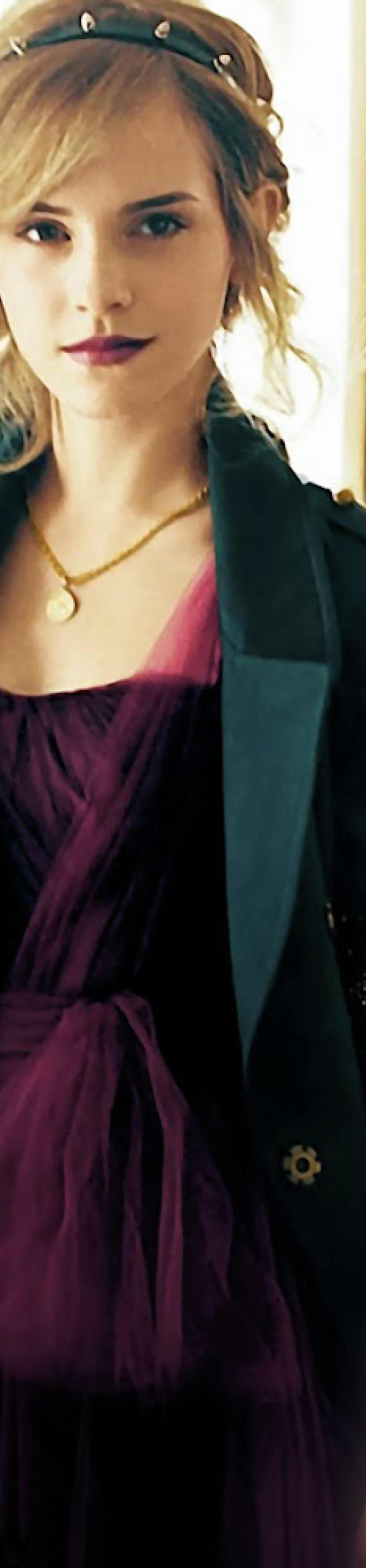 700x3000 Emma Watson Black Suit Images 700x3000 Resolution Wallpaper ...