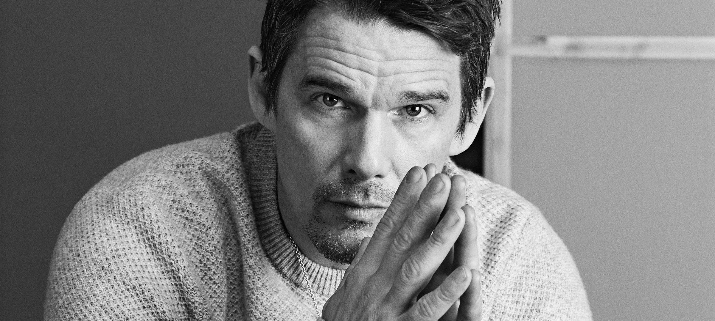 2400x1080 Resolution ethan hawke, actor, photoshoot 2400x1080 ...