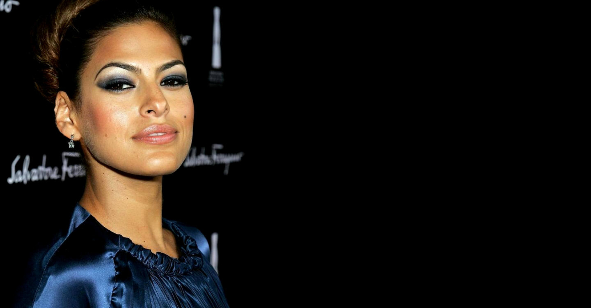 Eva Mendes Wallpaper 19798 21 Gorgeous HD Eva Mendes Wallpapers