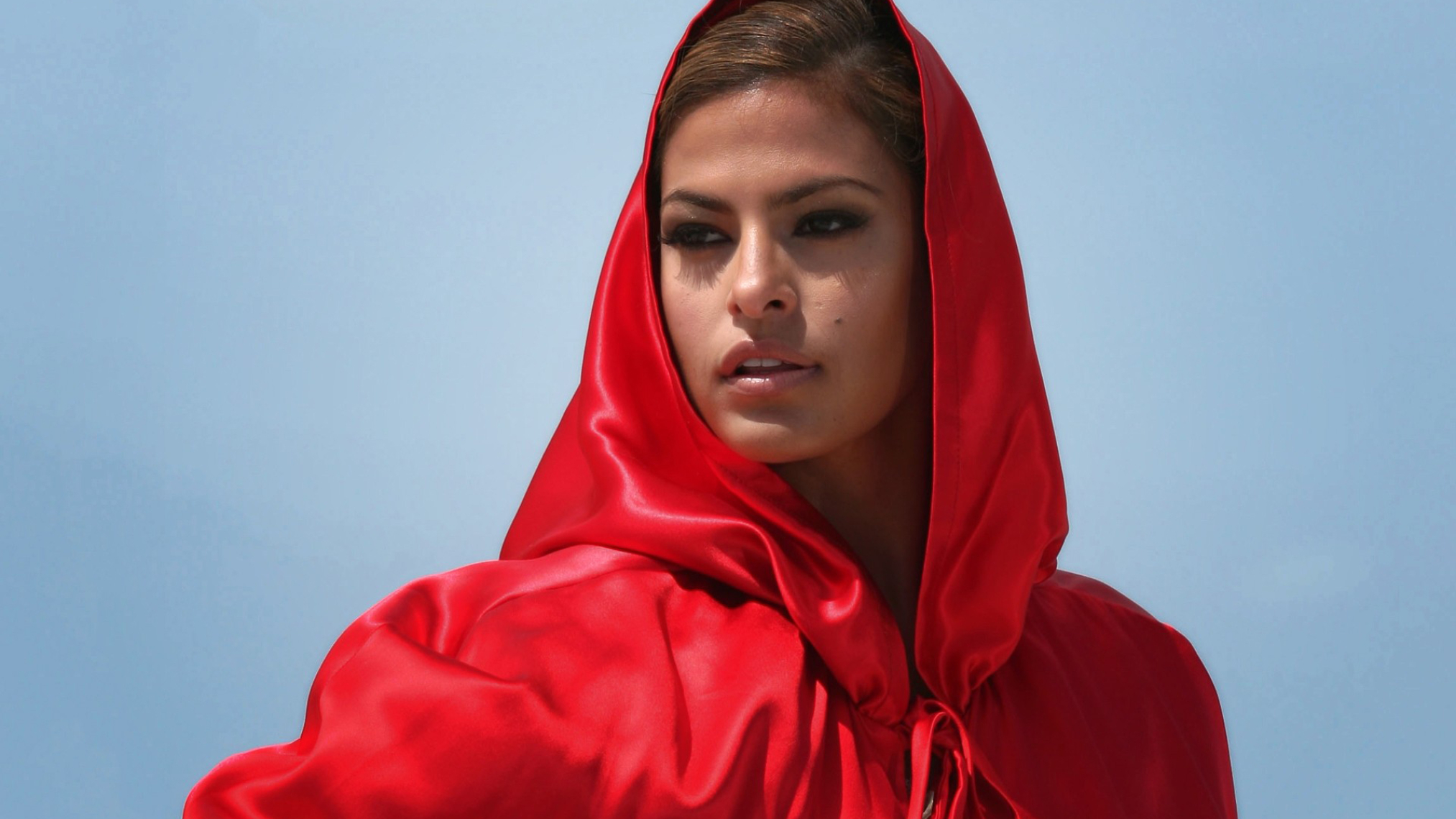 2026x1139 Resolution Eva Mendes In Red Wallpapers 2026x1139 Resolution ...