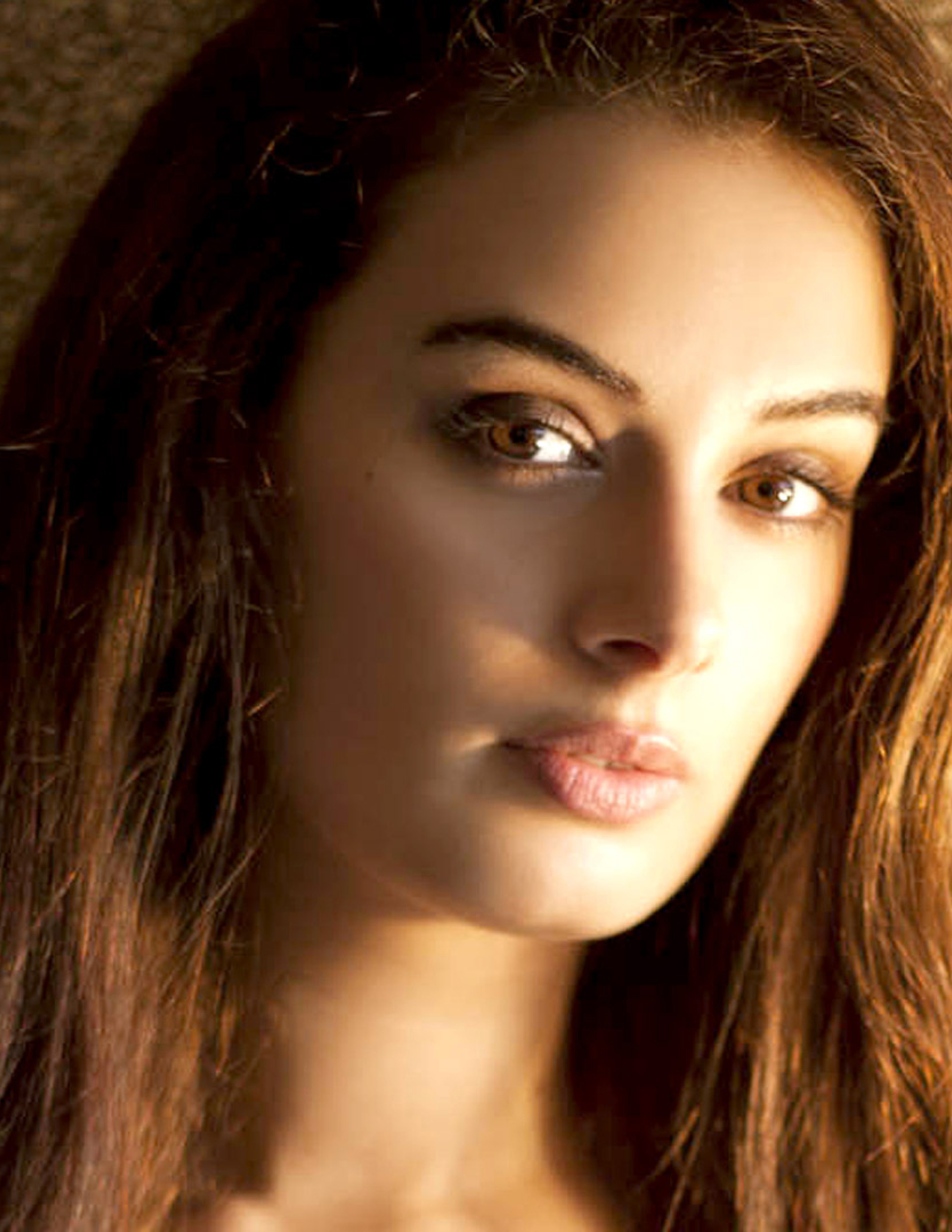 3400x4400 Evelyn Sharma Beautiful HD Pics 3400x4400 Resolution ...