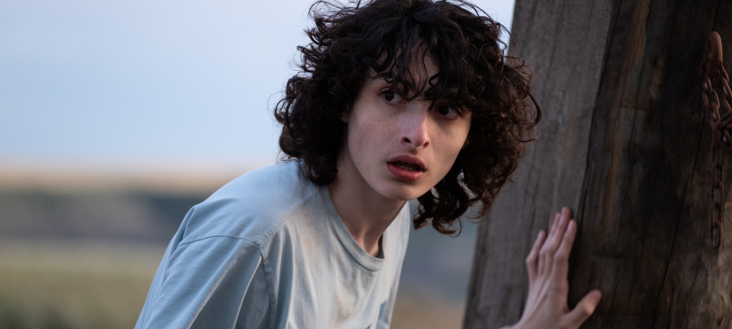 2400x1080 Resolution Finn Wolfhard in Ghostbusters Movie 2400x1080 ...