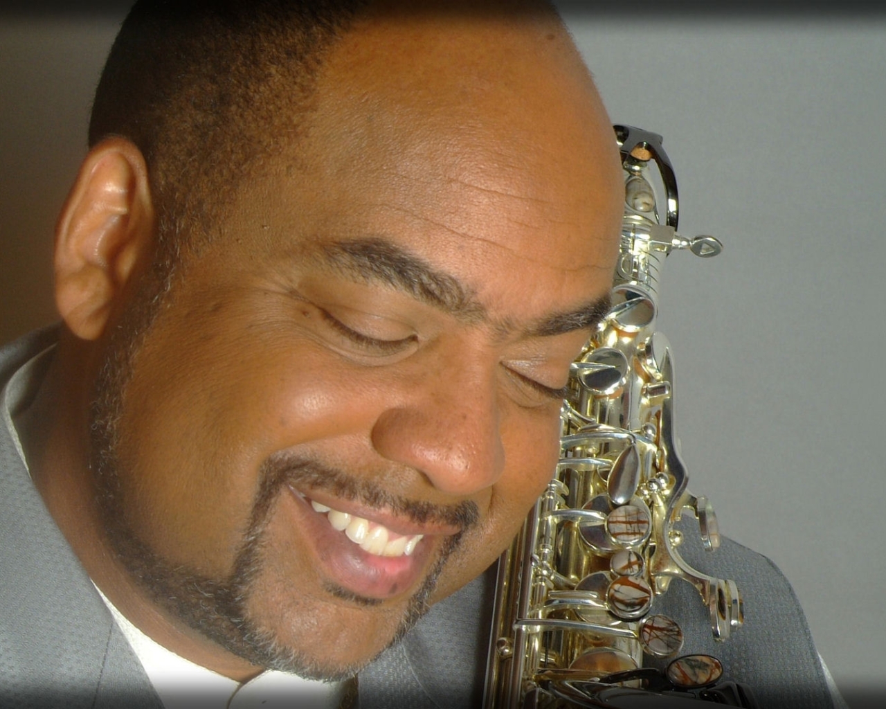 1280x1024 Resolution gerald albright, pipe, smile 1280x1024 Resolution ...