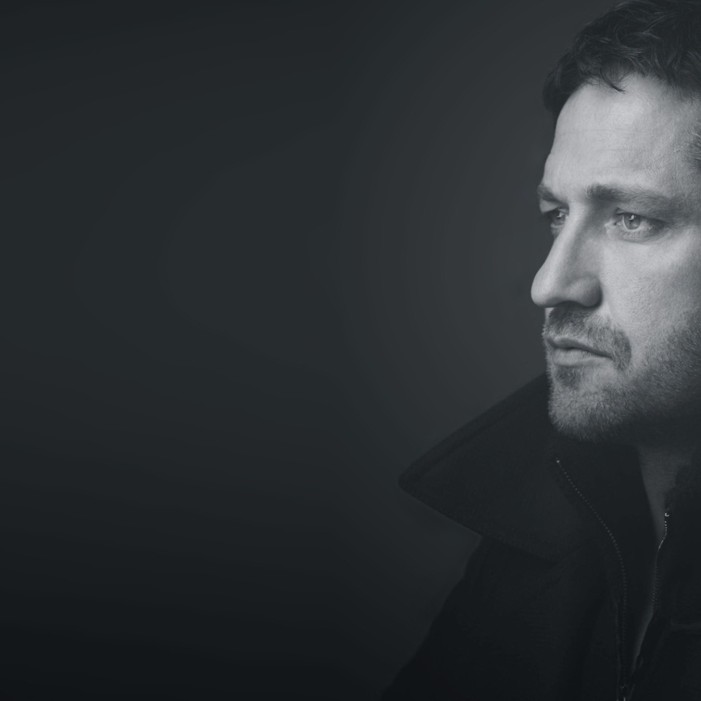 1024x1024 Resolution Gerard Butler Images 1024x1024 Resolution ...