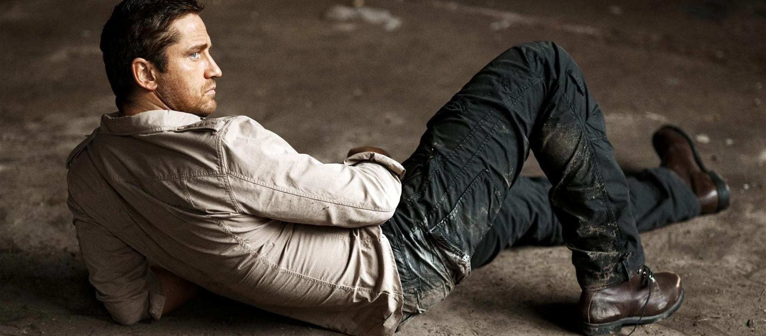 2460x1080 Resolution Gerard Butler In Movie Images 2460x1080 Resolution ...
