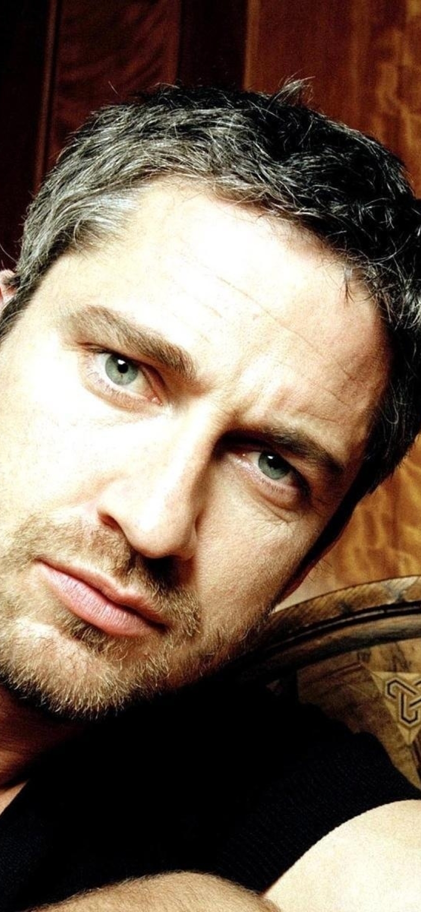 828x1792 Resolution Gerard Butler New Images 828x1792 Resolution ...