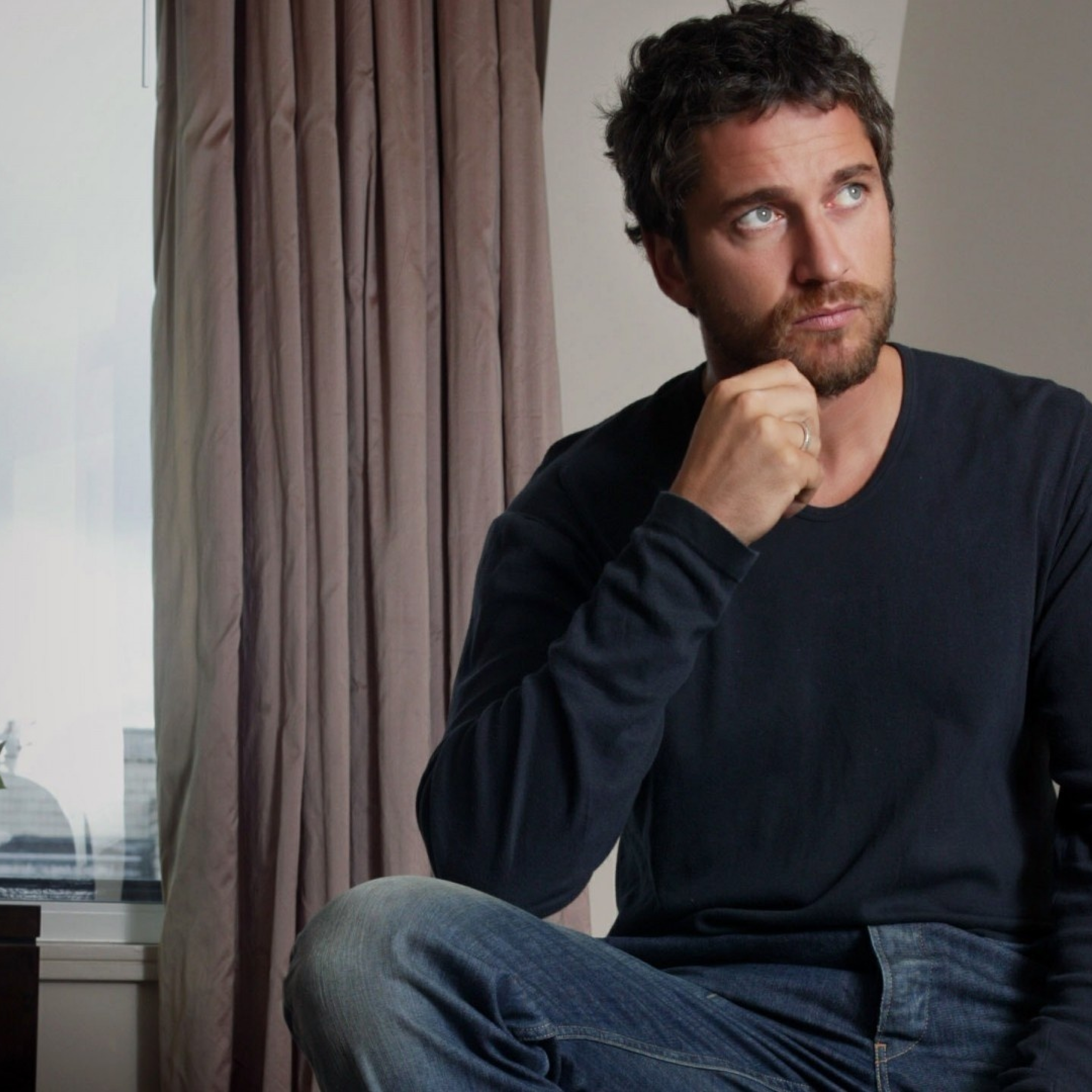 3088x3088 Resolution Gerard Butler Rare Images 3088x3088 Resolution ...