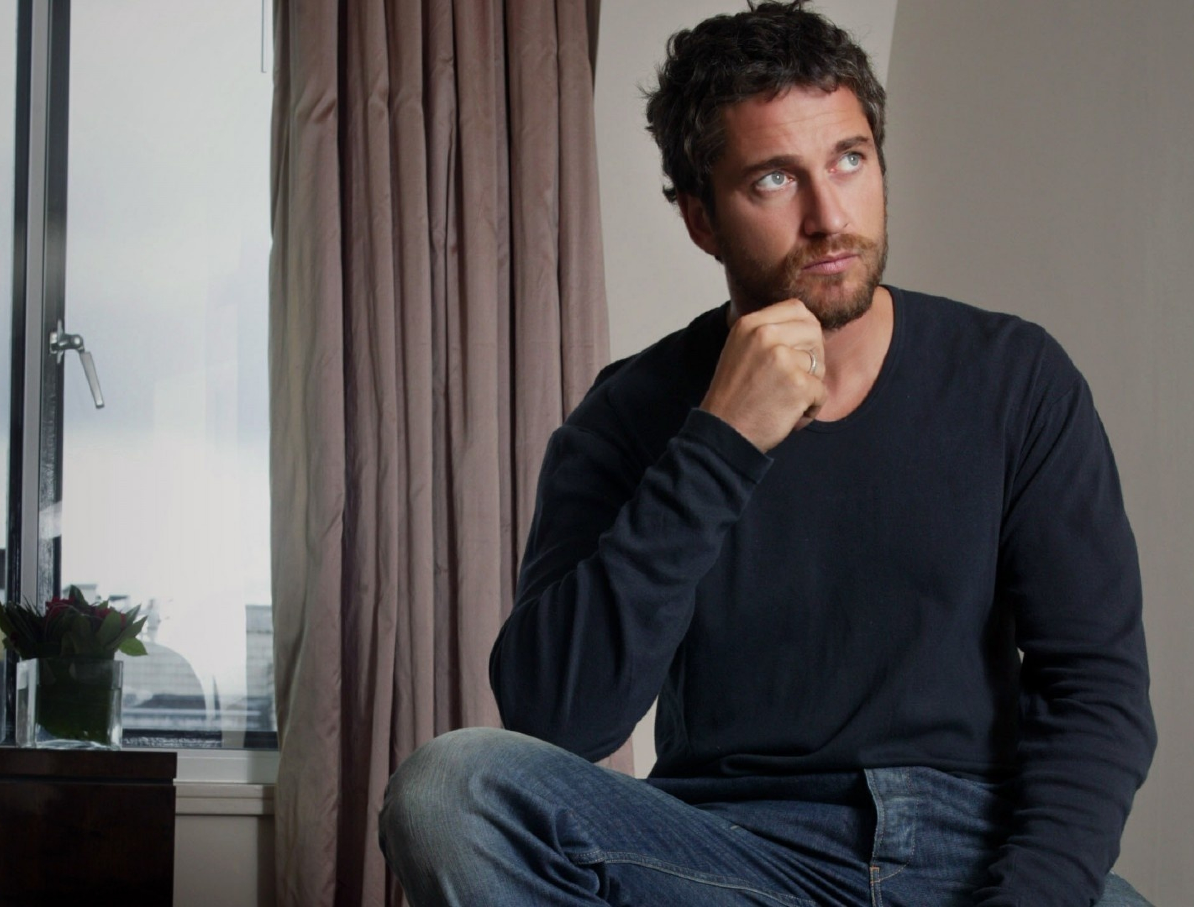 4000x3040 Gerard Butler Rare Images 4000x3040 Resolution Wallpaper, HD ...