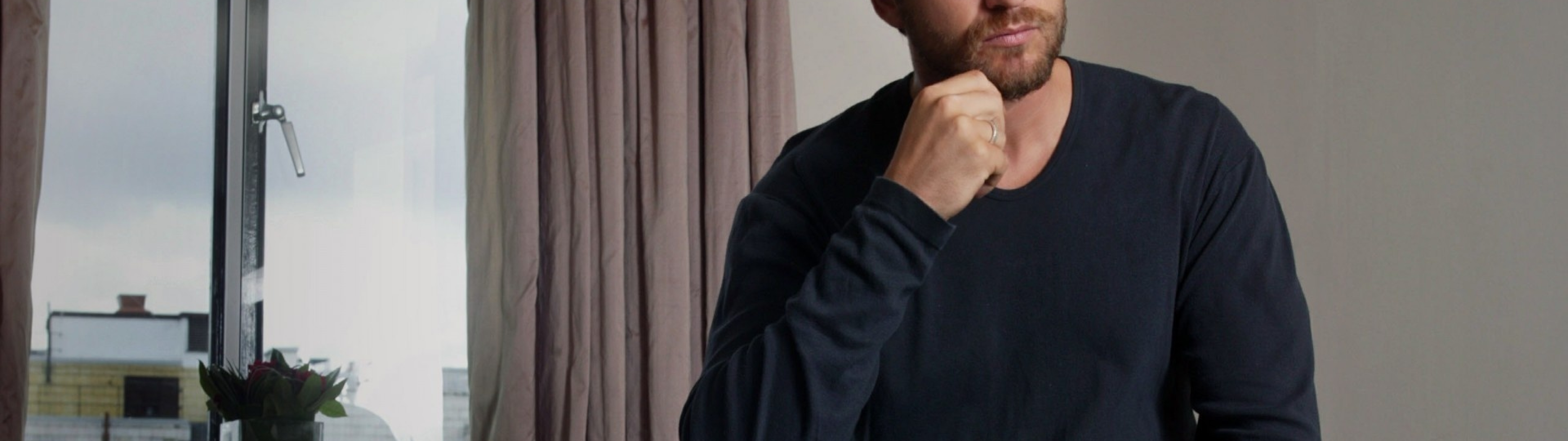 6000x1688 Gerard Butler Rare Images 6000x1688 Resolution Wallpaper, HD ...
