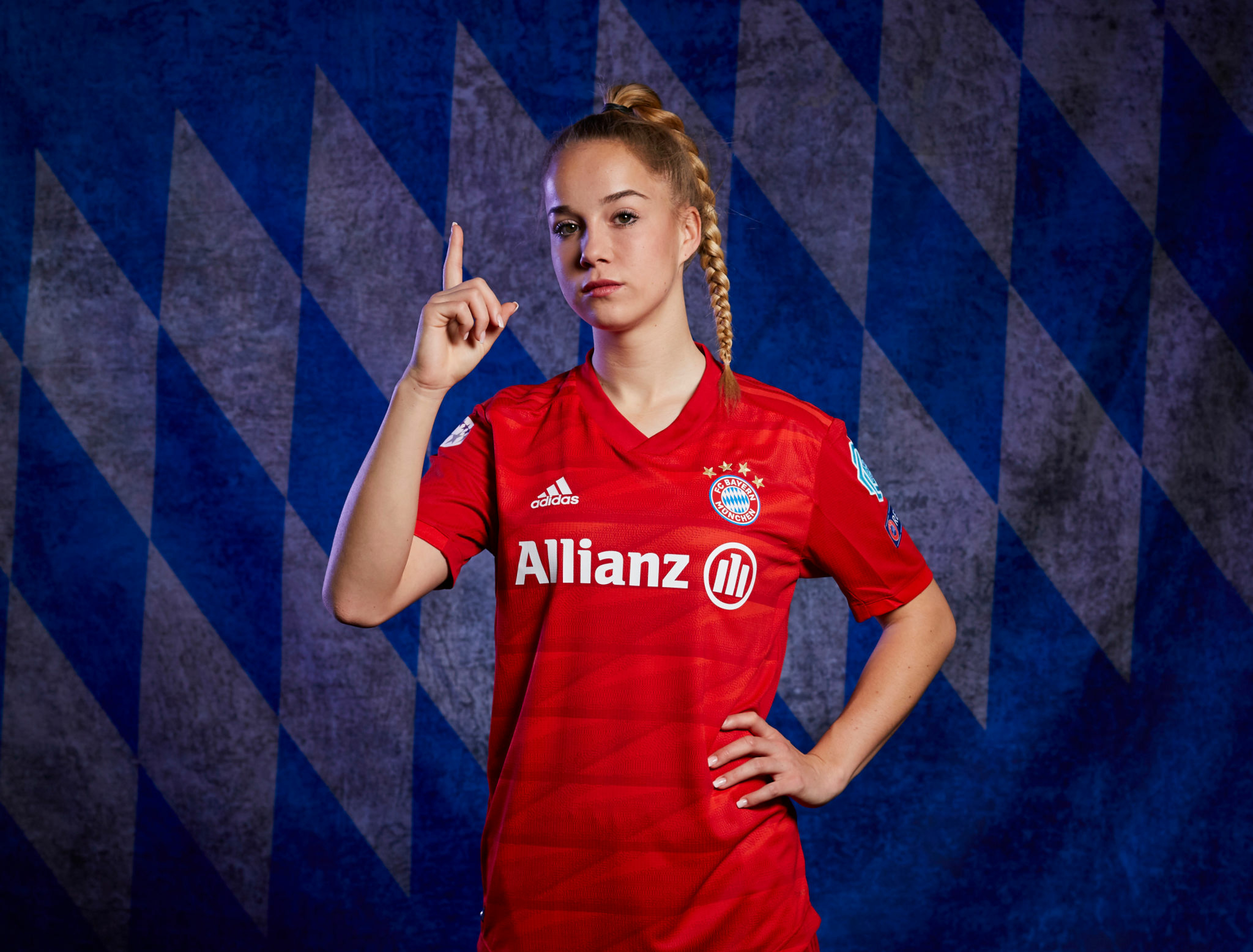 4000x3040 Resolution Giulia Gwinn HD Football Player 2022 4000x3040 ...