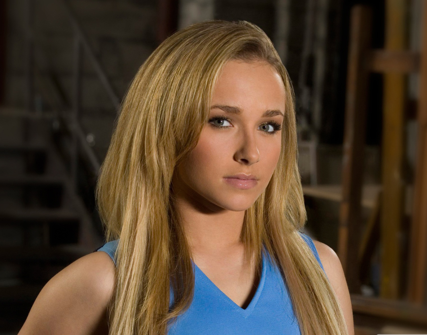 1400x1100 Resolution Hayden Panettiere in blue wallpaper 1400x1100 ...