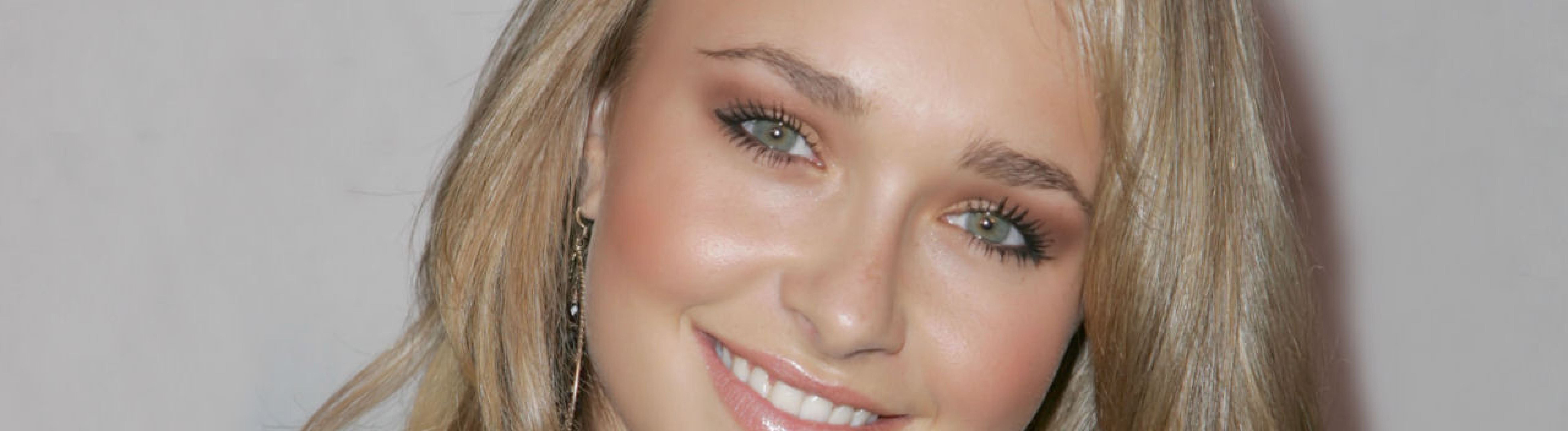 7860x2160 Resolution Hayden Panettiere Original Look 7860x2160 ...