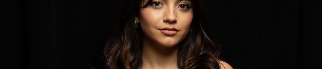 1125x243 Resolution Isabela Merce Actress 2024 Photoshoot 1125x243 ...