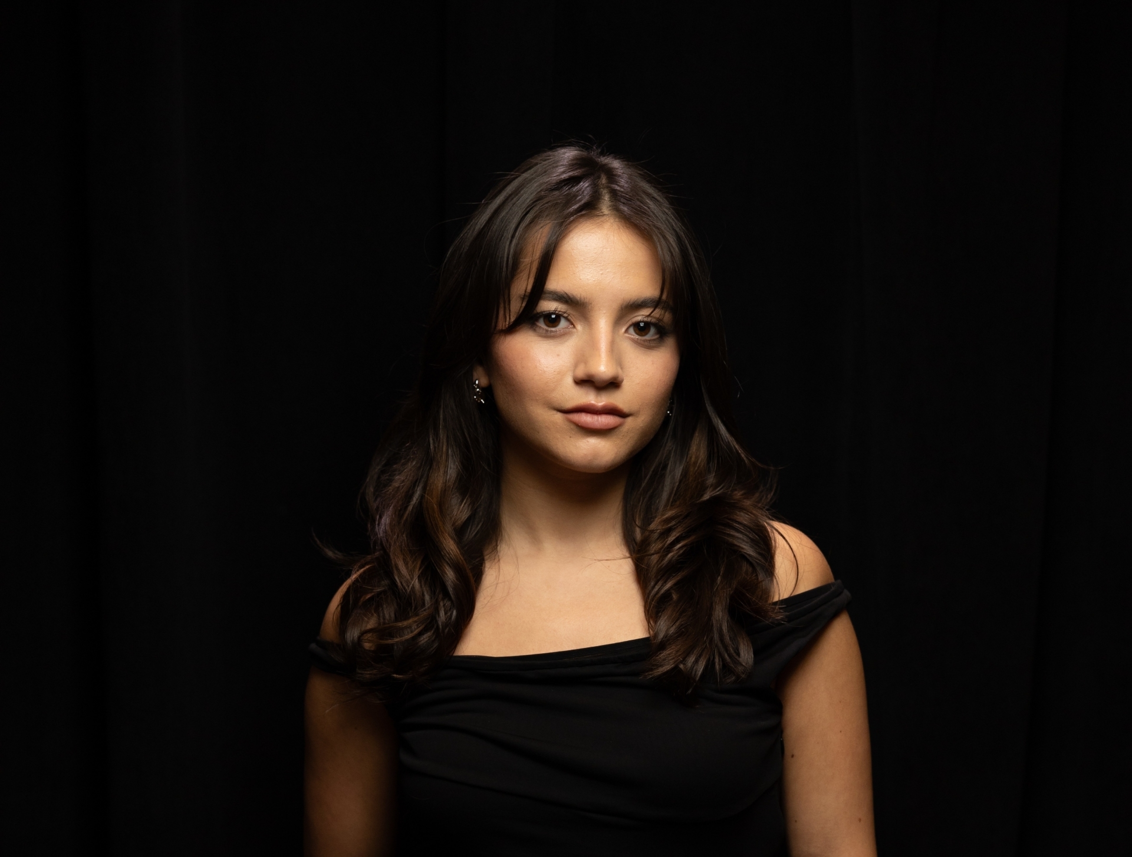3840x2906 Resolution Isabela Merce Actress 2024 Photoshoot 3840x2906 ...