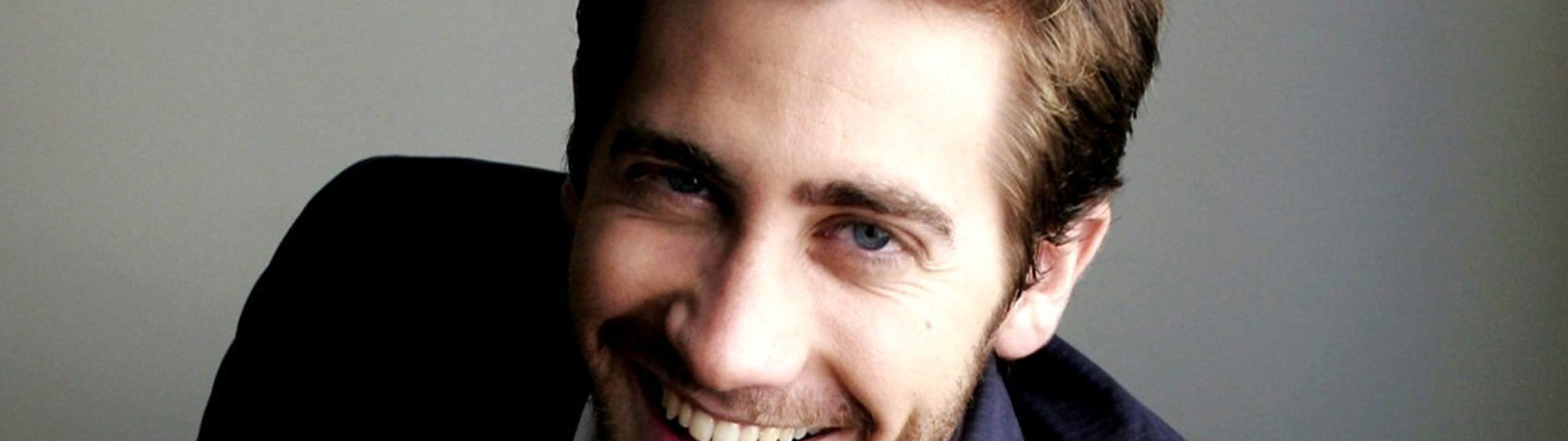 3840x1080 Resolution Jake Gyllenhaal Smile Images 3840x1080 Resolution ...
