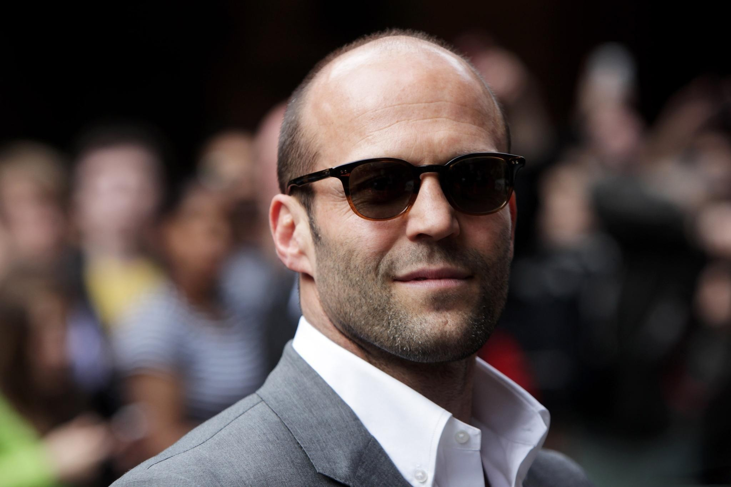 2560x1707 Resolution Jason Statham Suit Images 2560x1707 Resolution ...