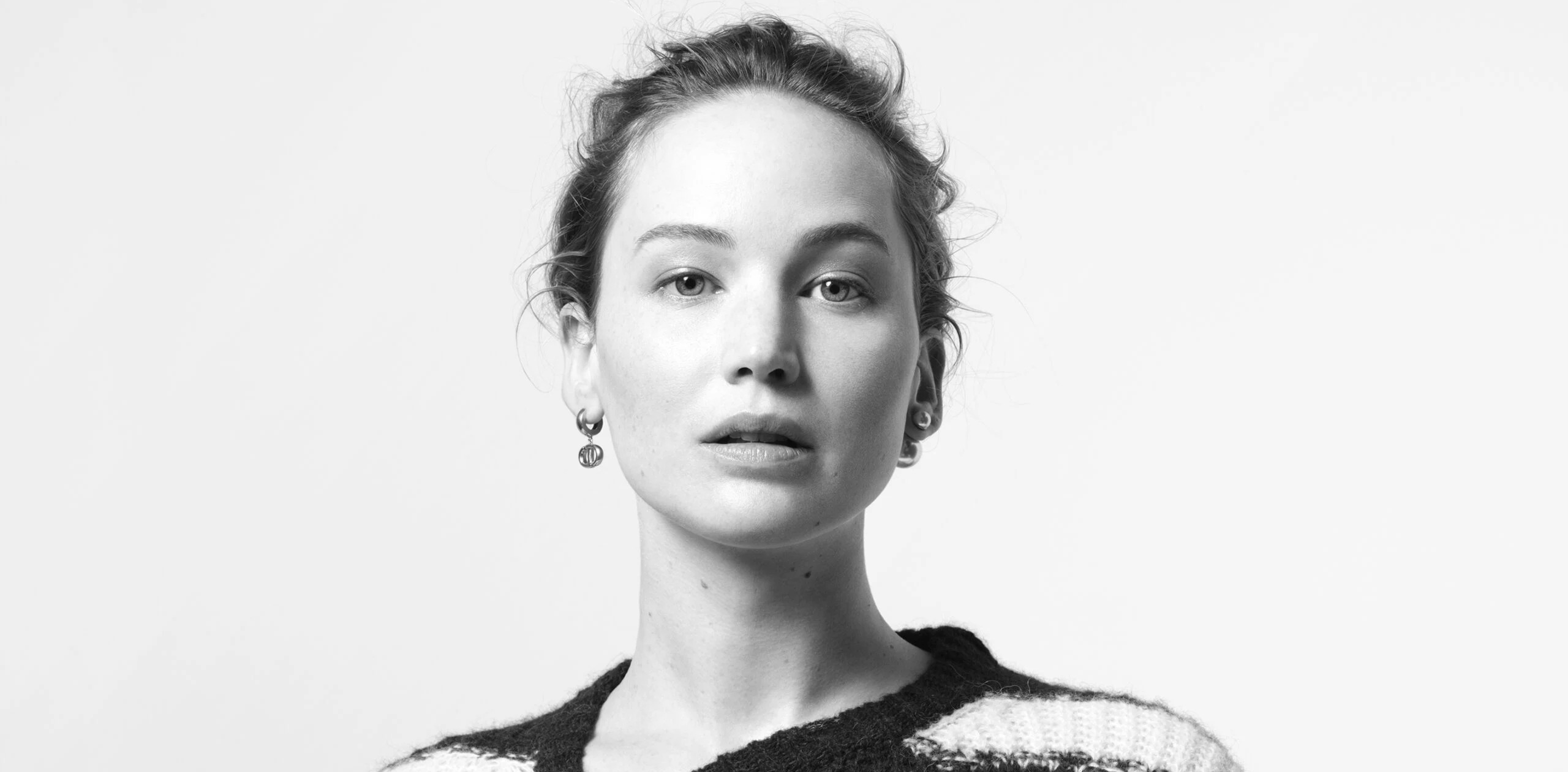 5120x2520 Resolution Jennifer Lawrence 2023 Black and White 5120x2520 ...