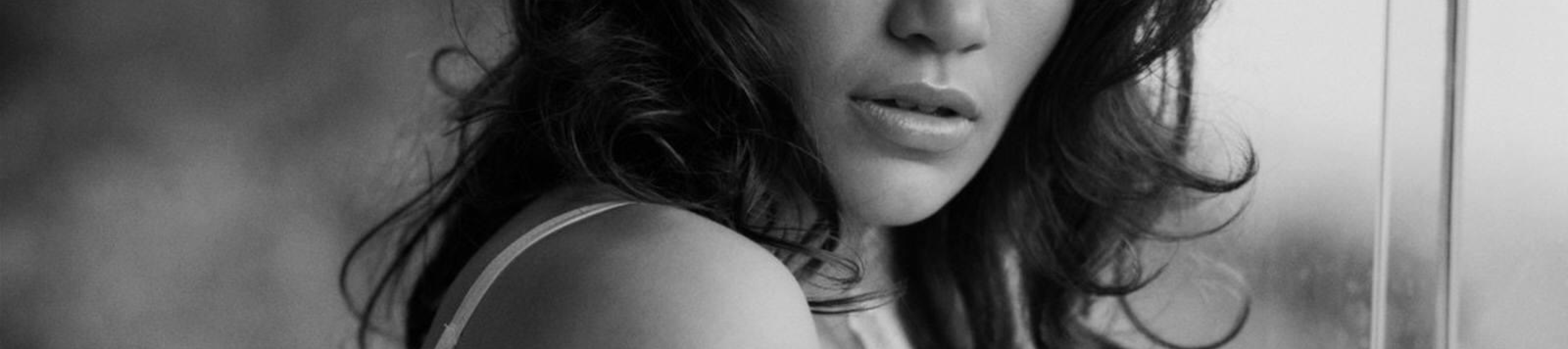 5120x1140 Resolution Jennifer Lopez Hot Black and White wallpapers ...